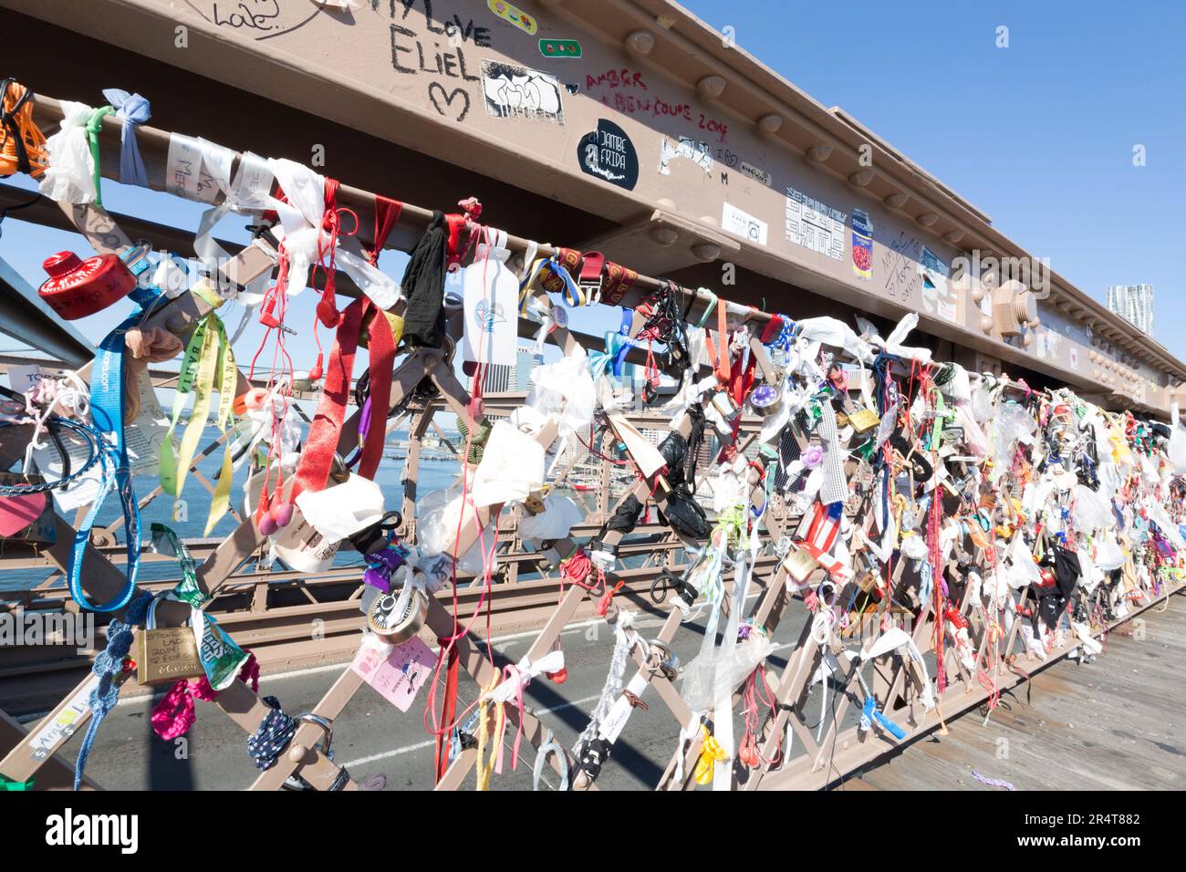 US, New York, Locks and good luck/Love charms on the Brooklyn Bridge ...