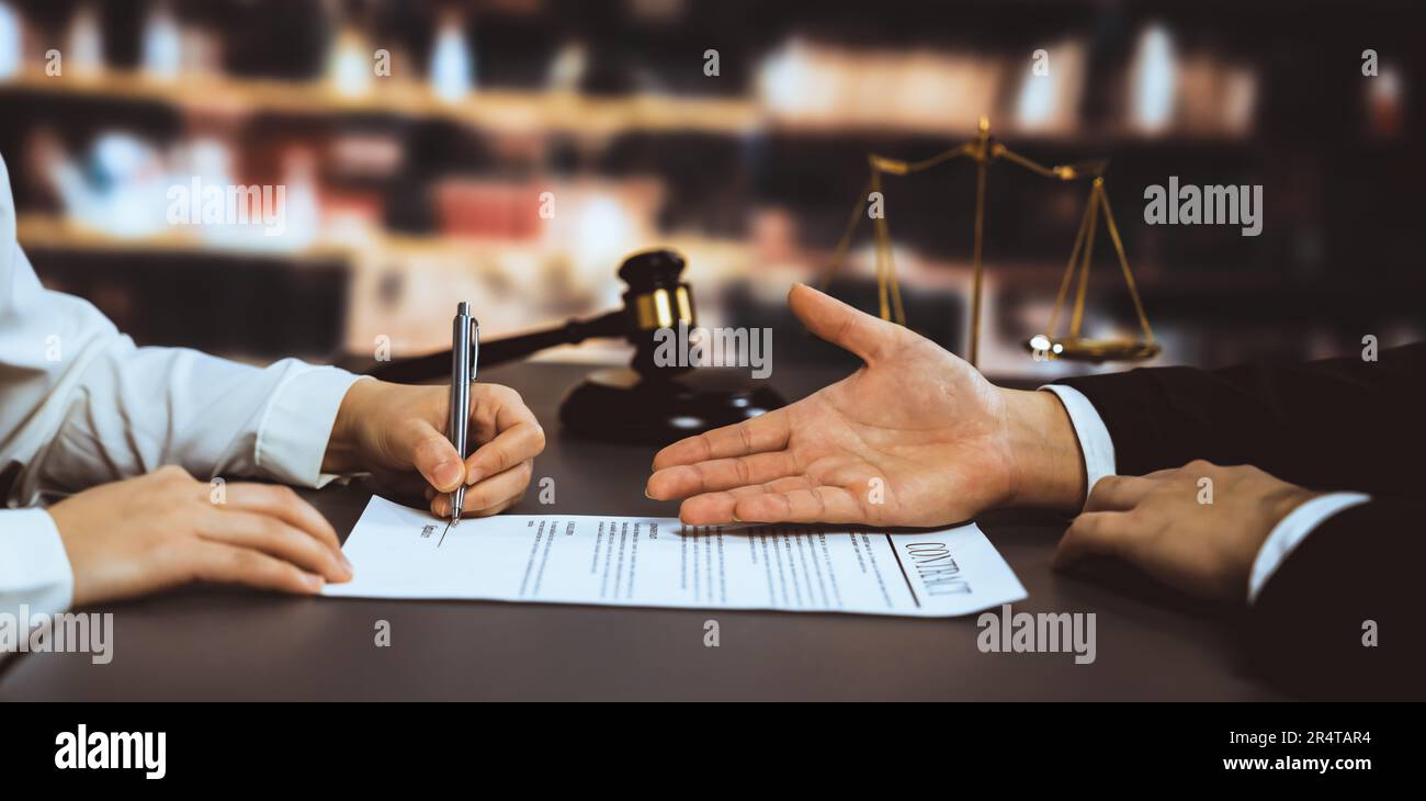 Contract drafting hi-res stock photography and images - Alamy