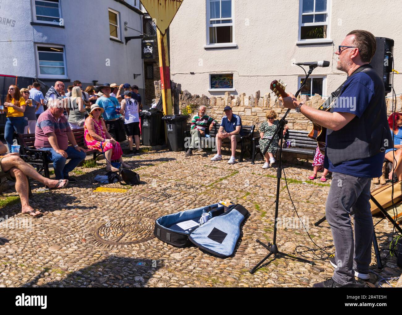 Chris Robson, Dartmouth Arms, Dart Music Festival, Dartmouth, Devon ...