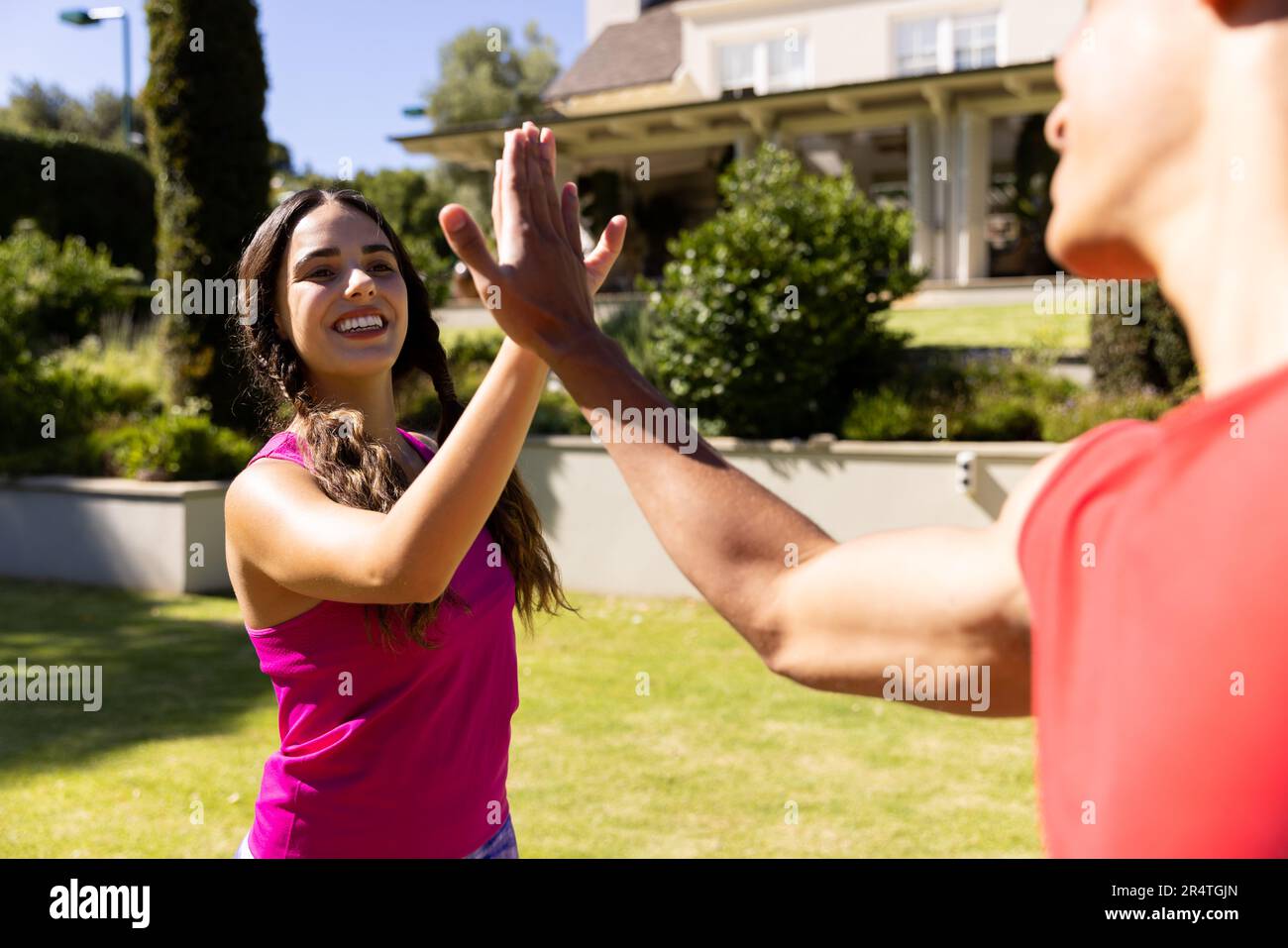 High fiving each other hi-res stock photography and images - Alamy