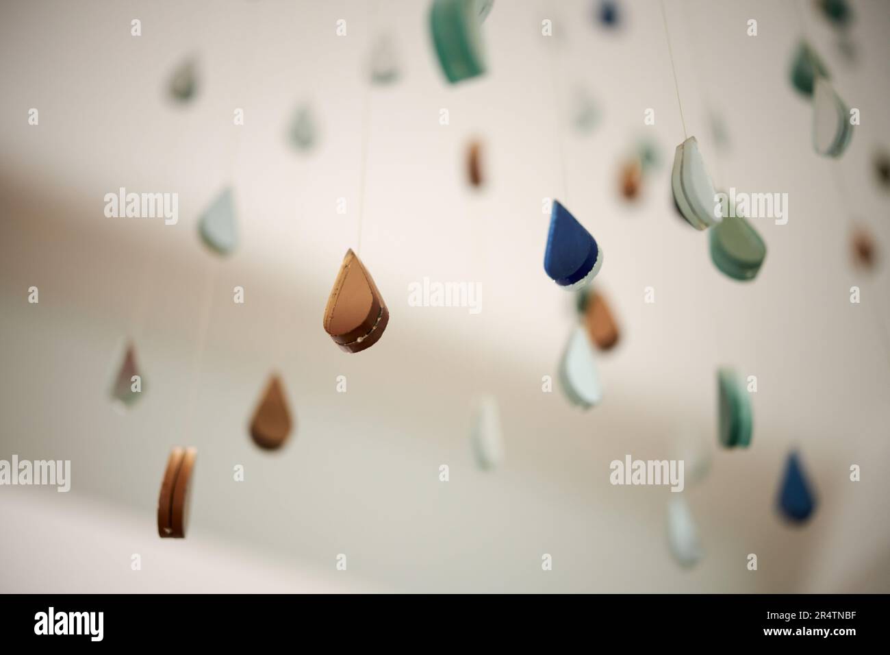 Hanging glass drops hi-res stock photography and images - Alamy