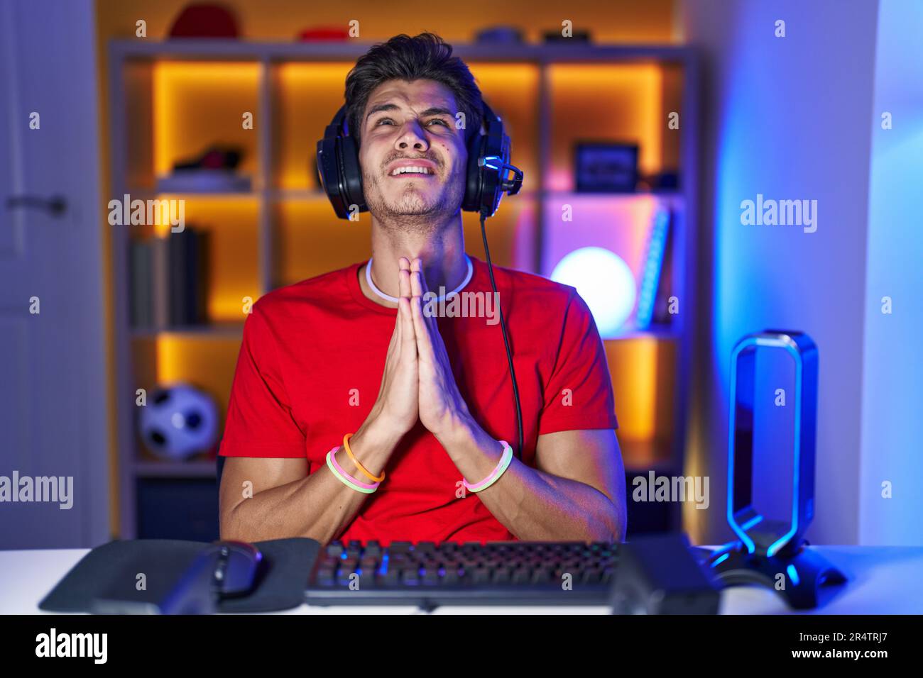 Desperate gamer hi-res stock photography and images - Alamy