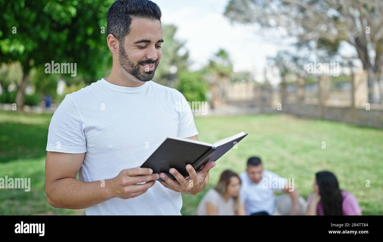 Recite group hi-res stock photography and images - Alamy