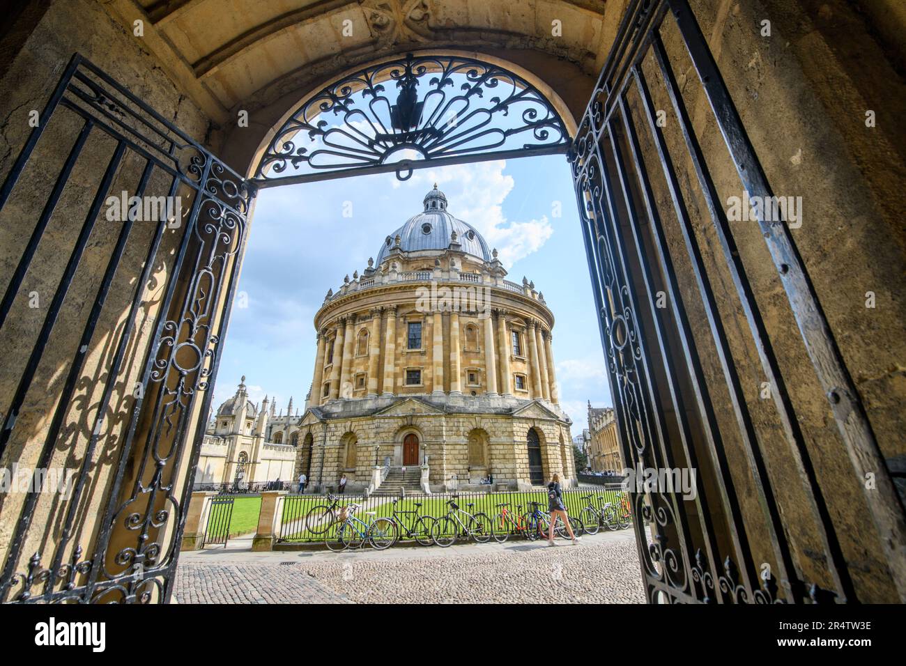The Radcliffe Camera, reading room of the Bodleian Library at Oxford ...