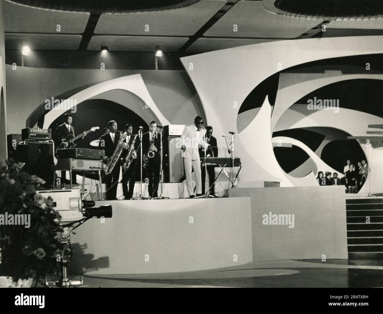 American singer Ray Charles during a concert, 1970s Stock Photo - Alamy