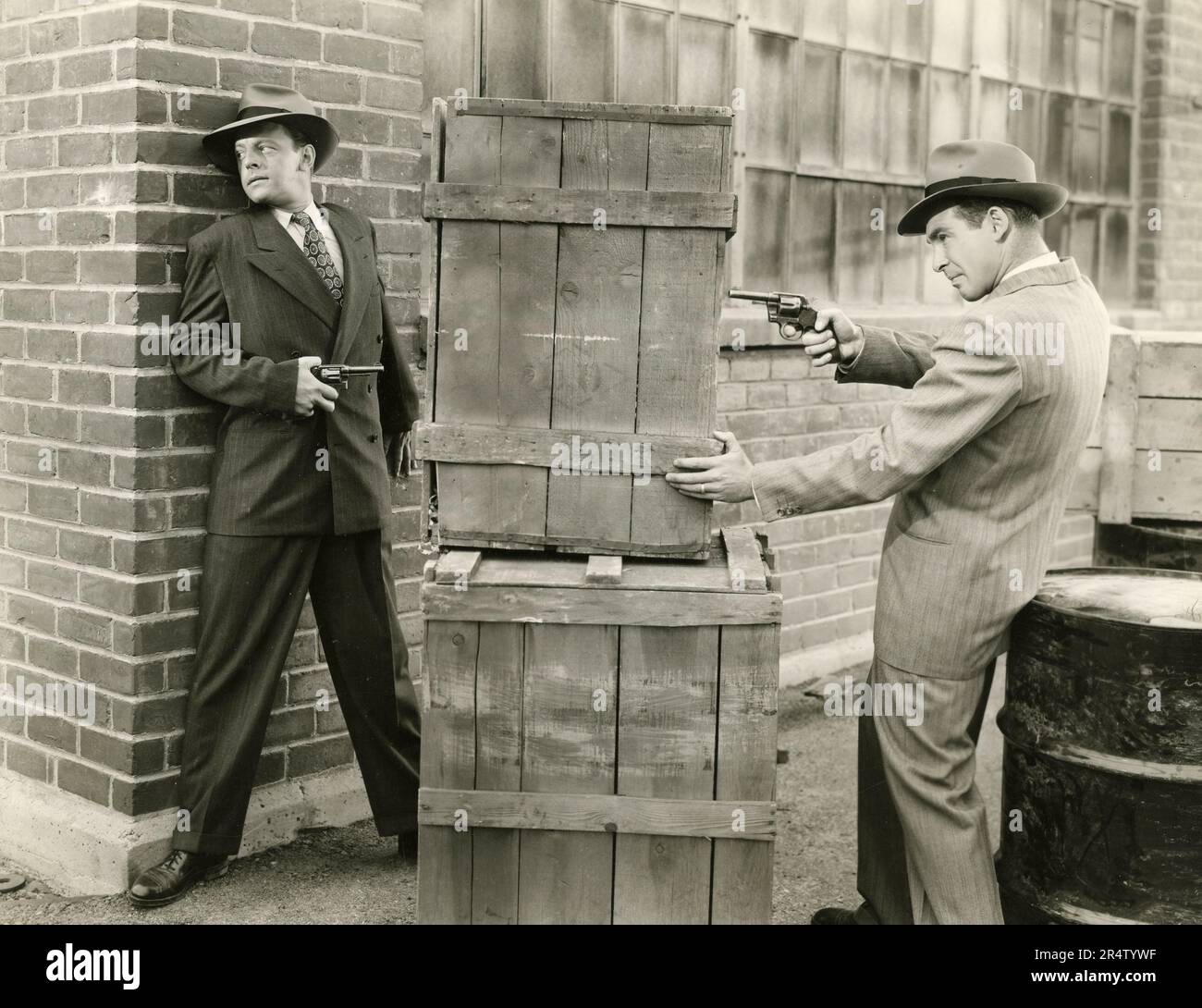 Gangsters movie scene from the 1950s Stock Photo - Alamy