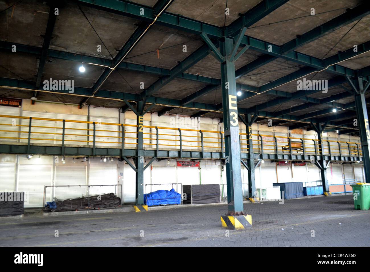 Design of columns hi-res stock photography and images - Alamy