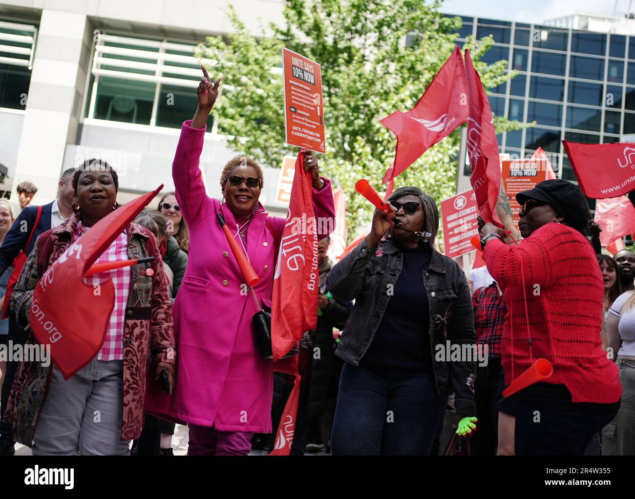 St mungos strike hi-res stock photography and images - Alamy