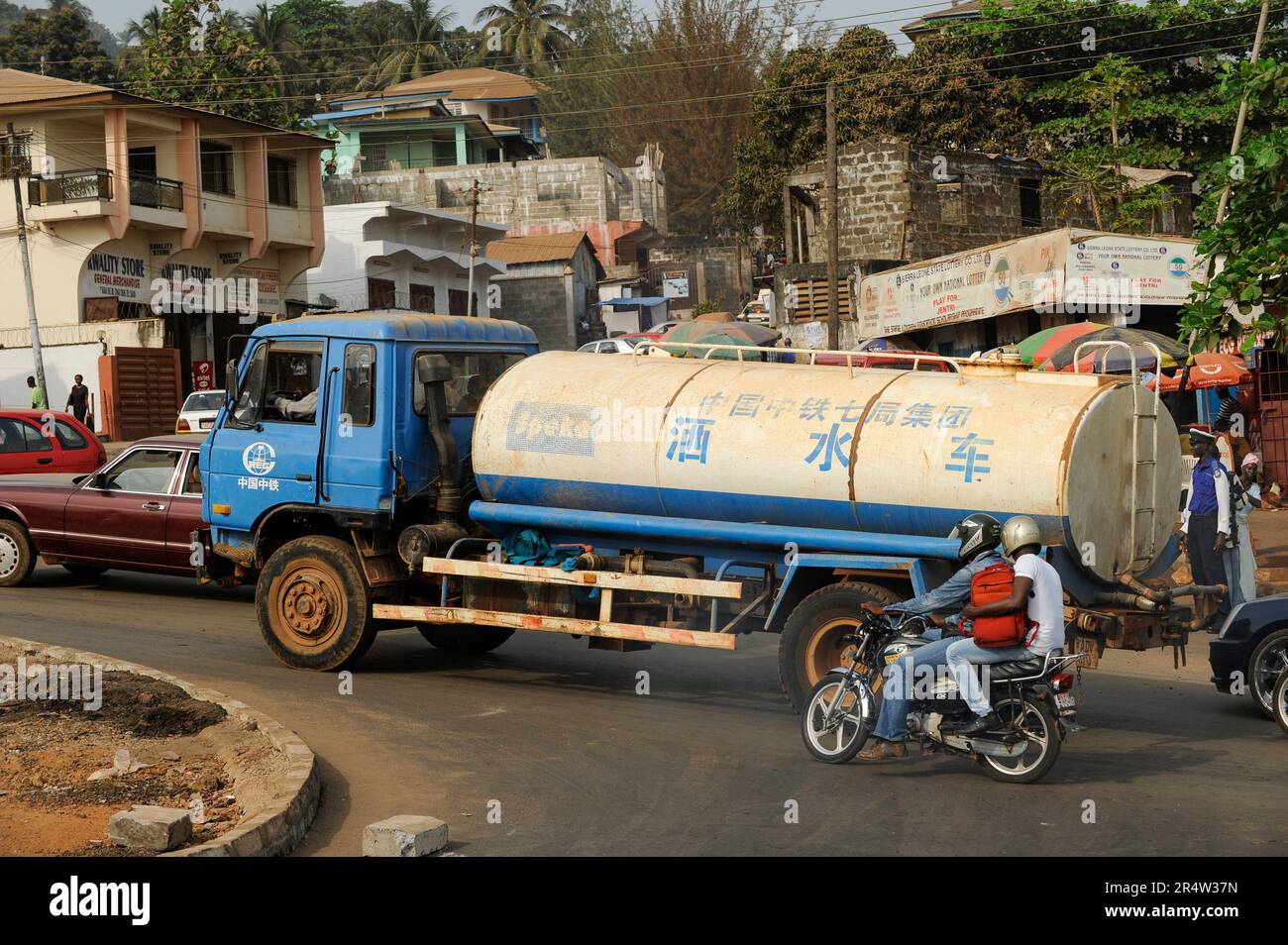 Chinese tanker truck hi-res stock photography and images - Alamy