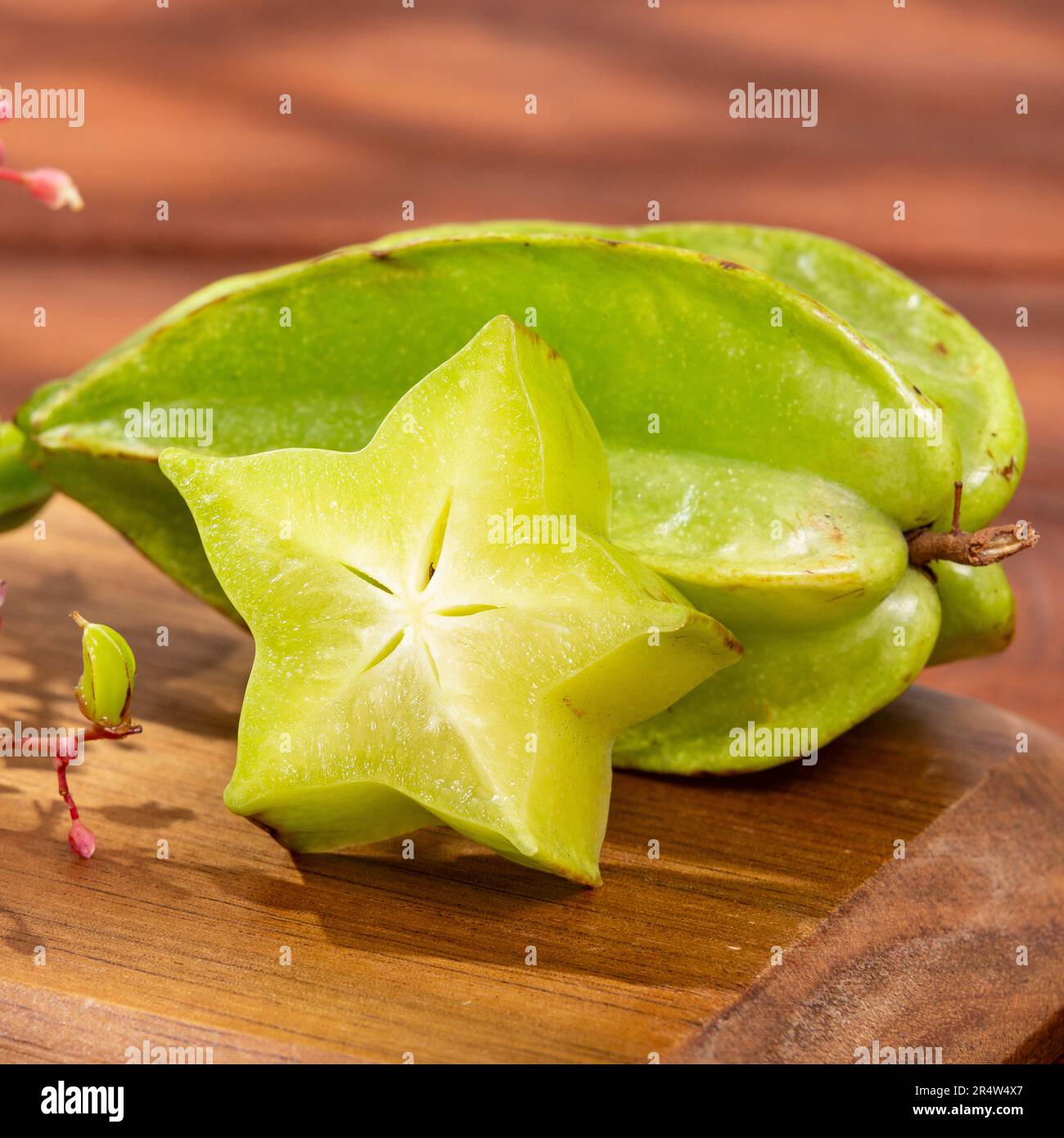 Star shape fruits hi-res stock photography and images - Alamy