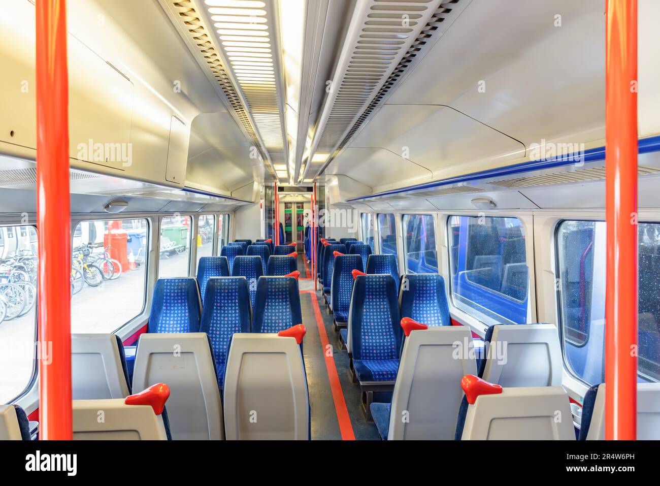 Electric railcar hi-res stock photography and images - Alamy