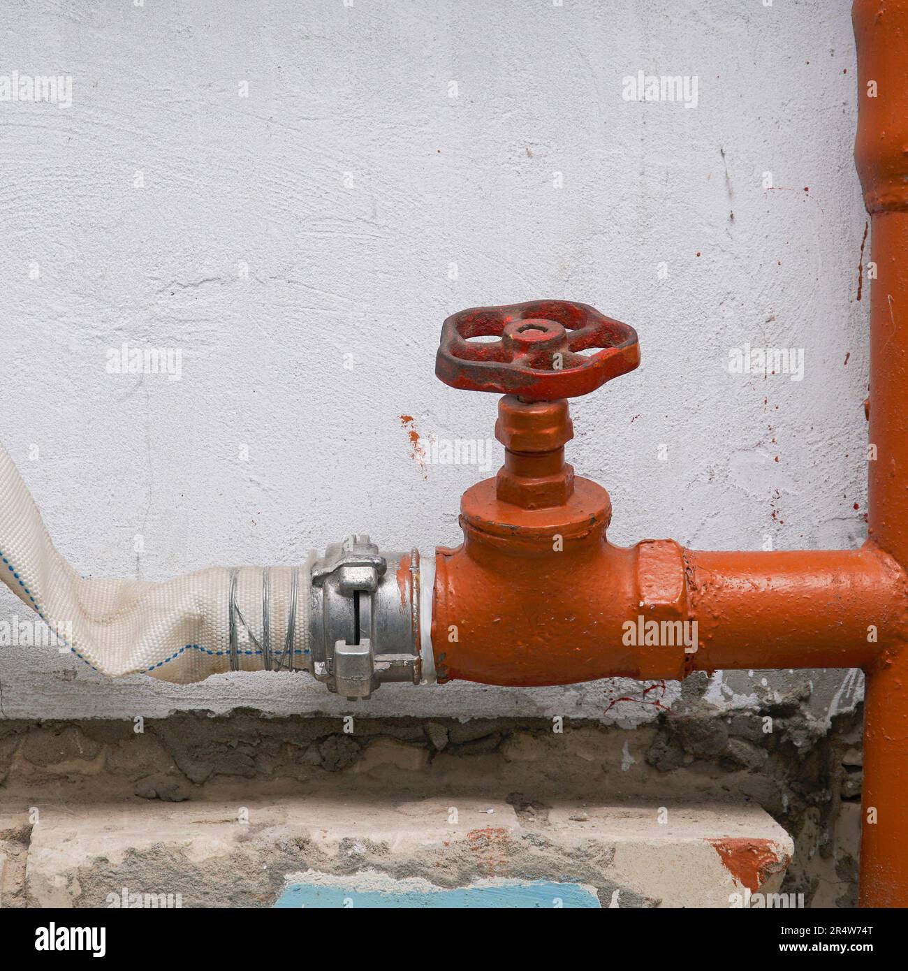 Fire hydrant room hi-res stock photography and images - Alamy