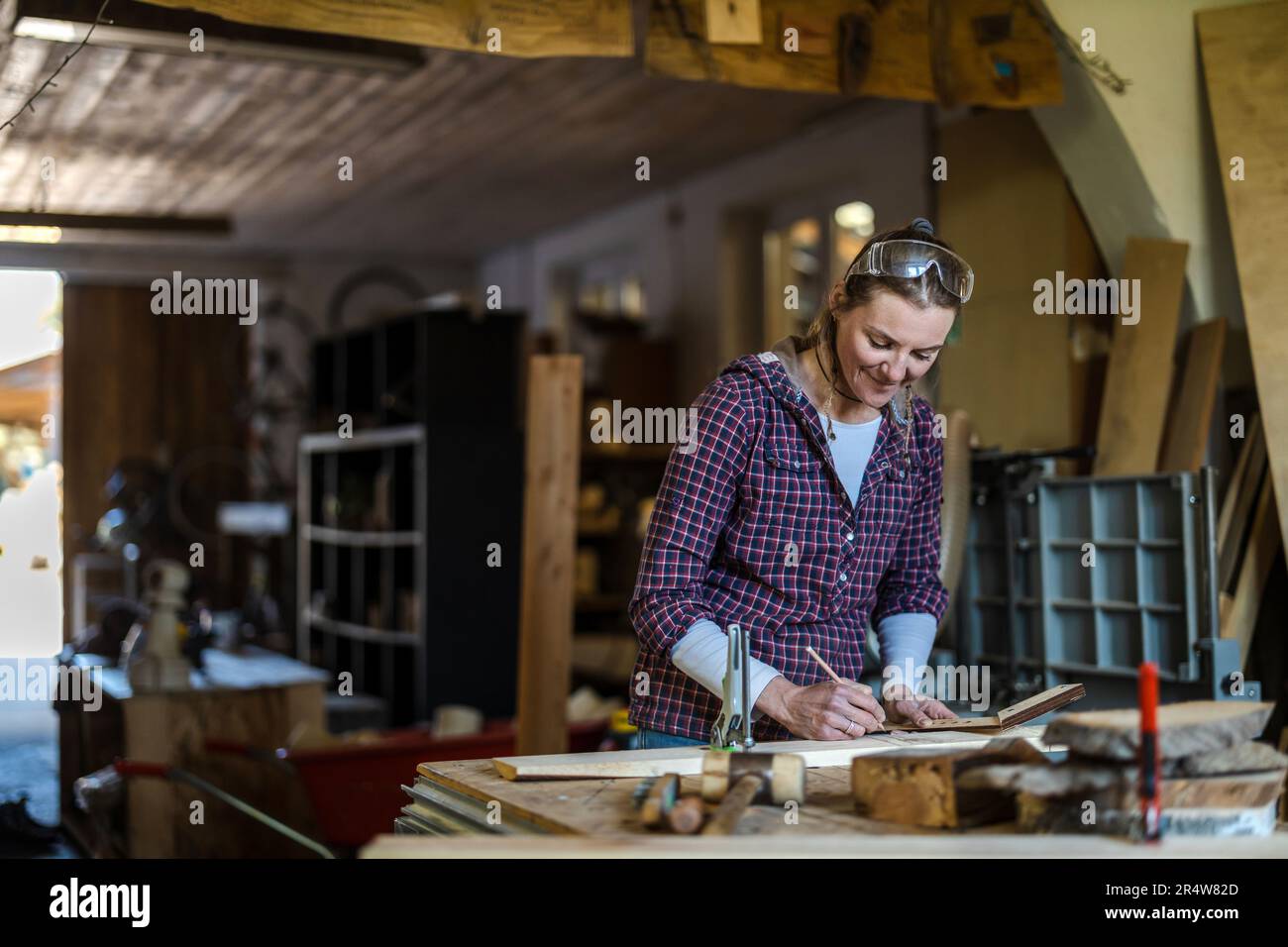Business woman in carpentry factory hi-res stock photography and images ...