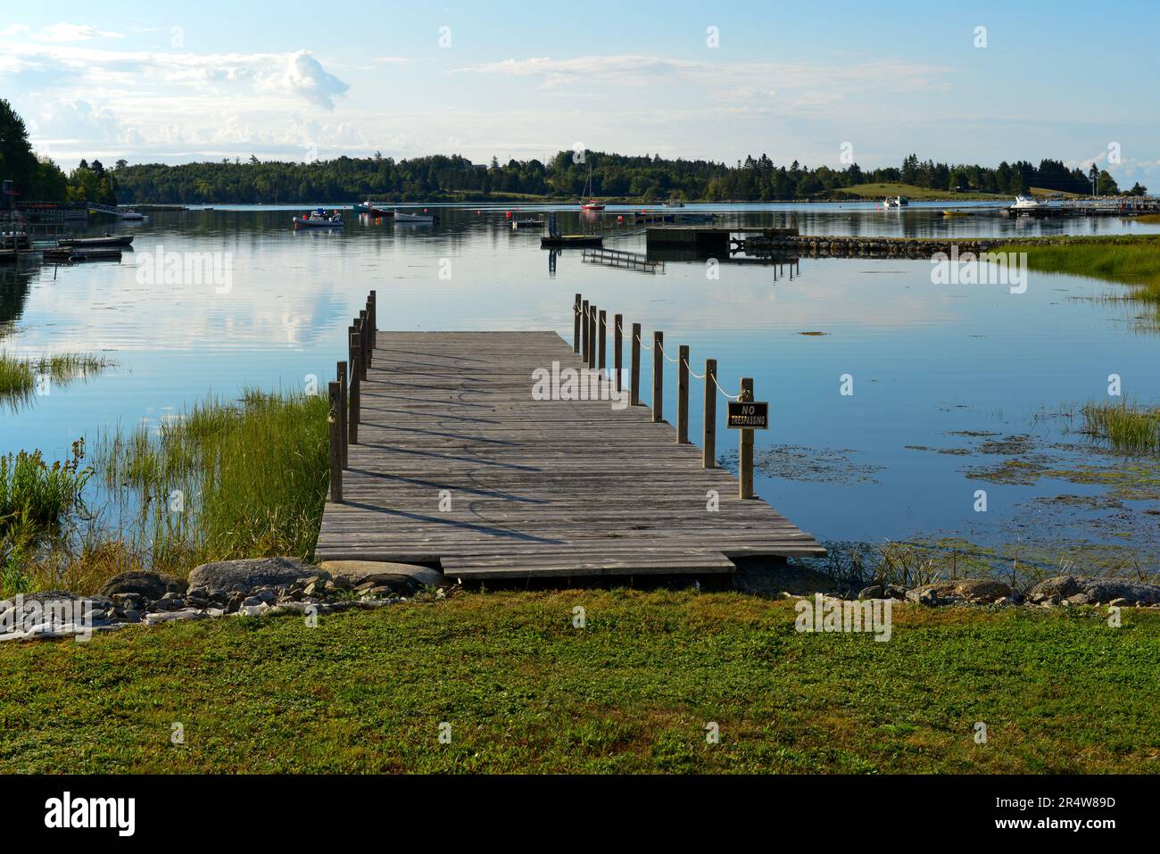 Dock pier wharf hi-res stock photography and images - Alamy