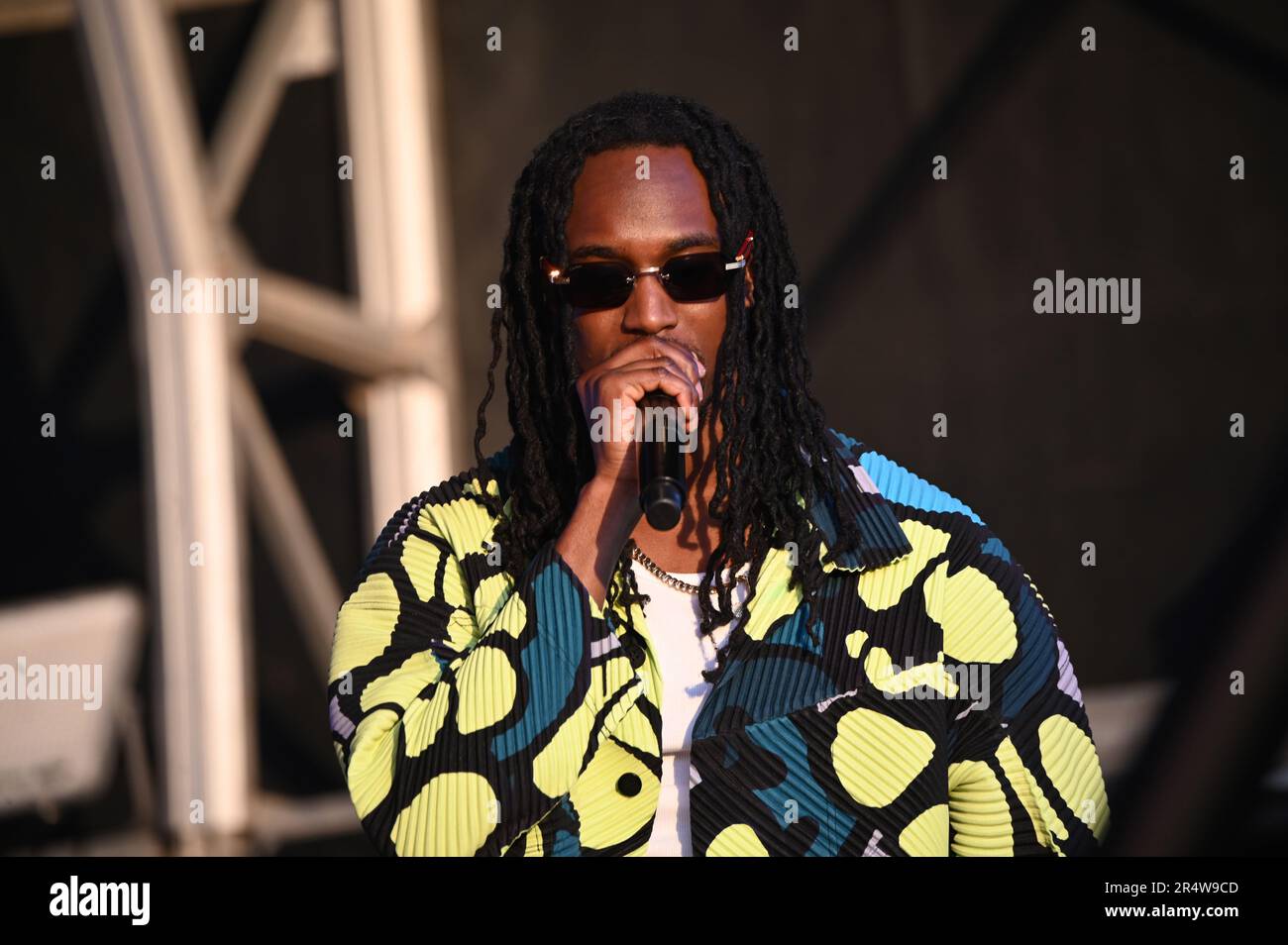 London, UK. 29th May, 2023. Sri DJ Corey & Friends with Cashh performs ...