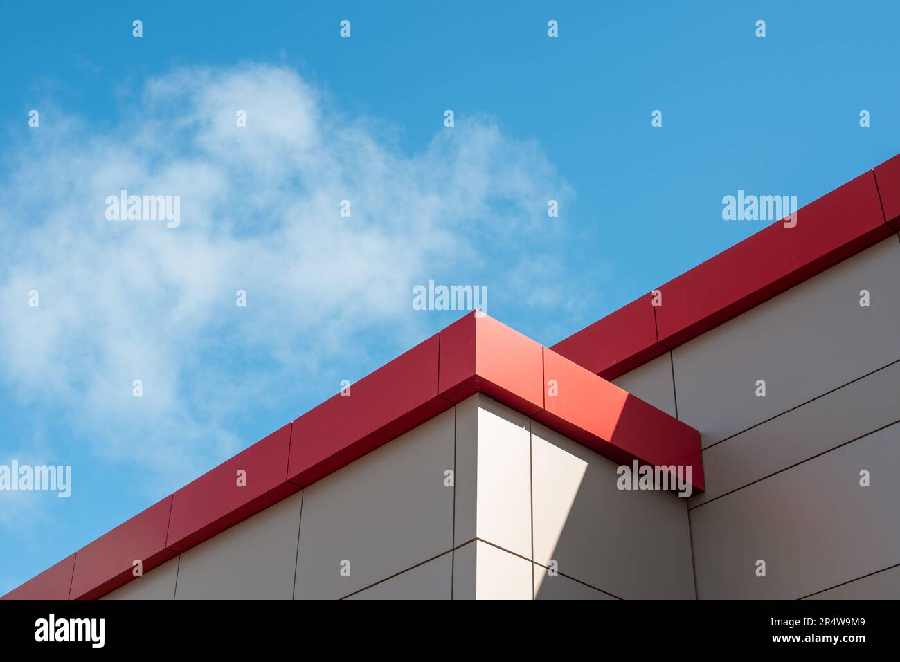 Aluminium composite panel cladding hi-res stock photography and images ...