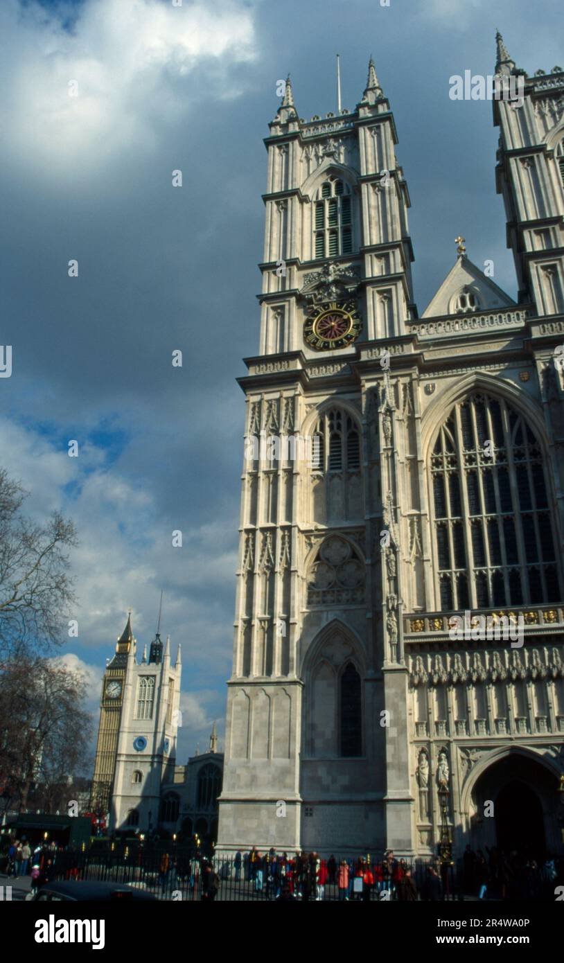 1990's view of the Western Facade of Westminster Abbey London Stock ...