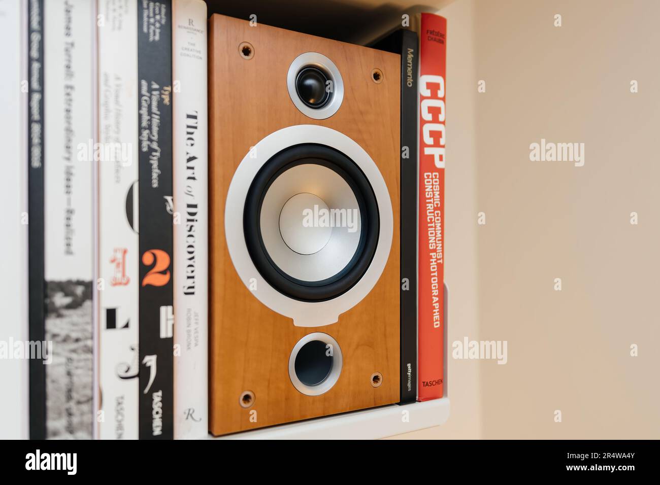 Paris, France - Jan 22, 2023: An old vintage hi-fi system in a living ...