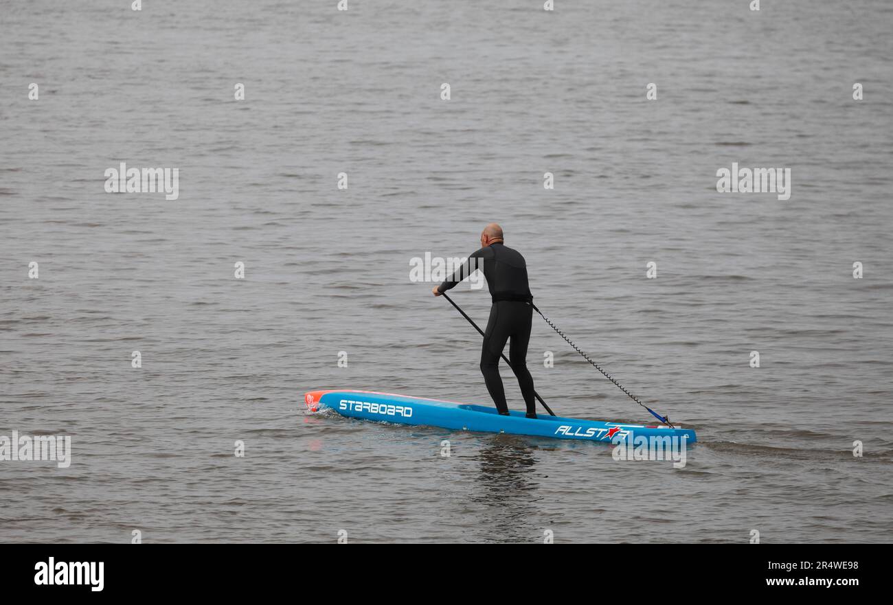 Paddleboard and sea hi-res stock photography and images - Alamy