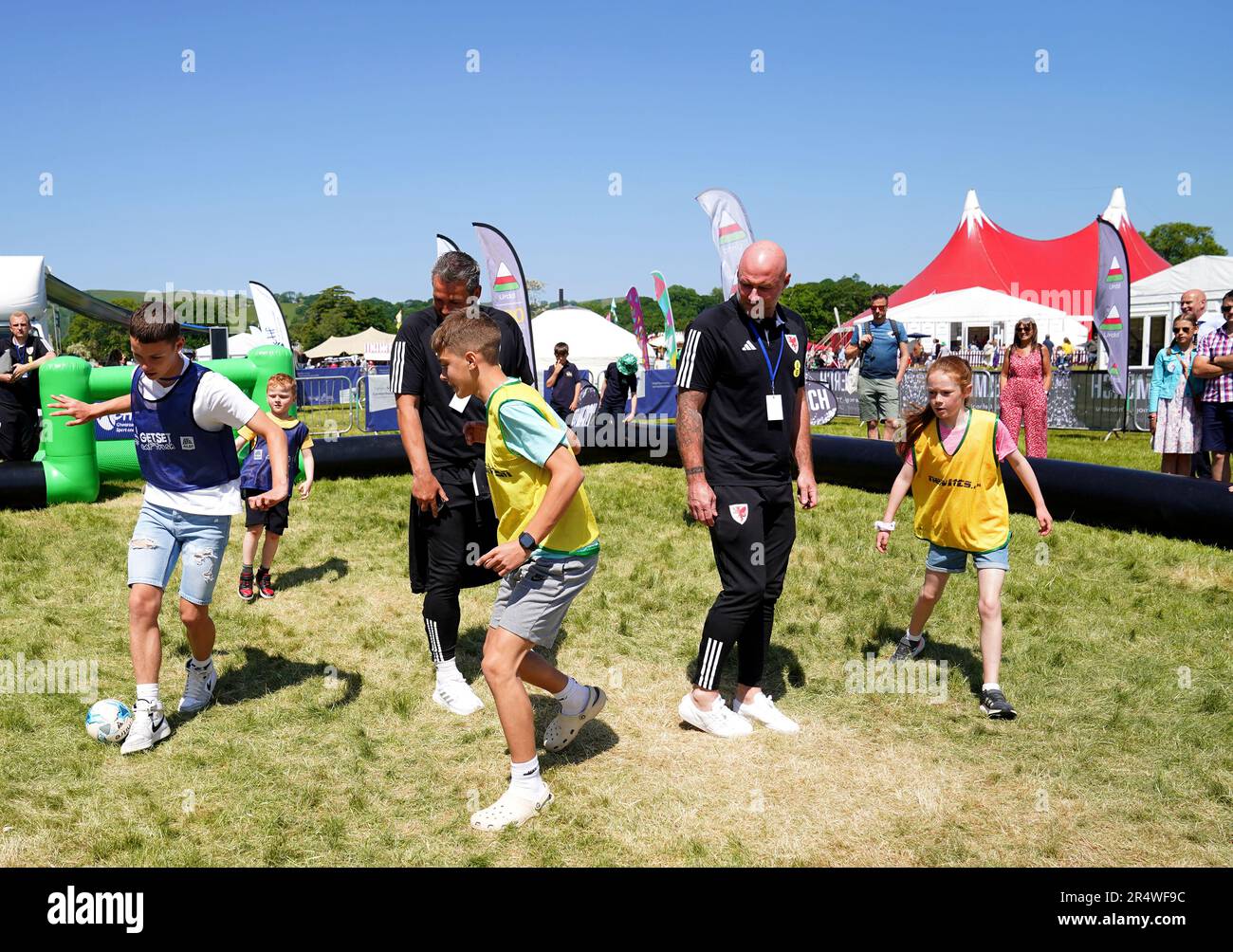 Urdd eisteddfod 2023 hi-res stock photography and images - Alamy