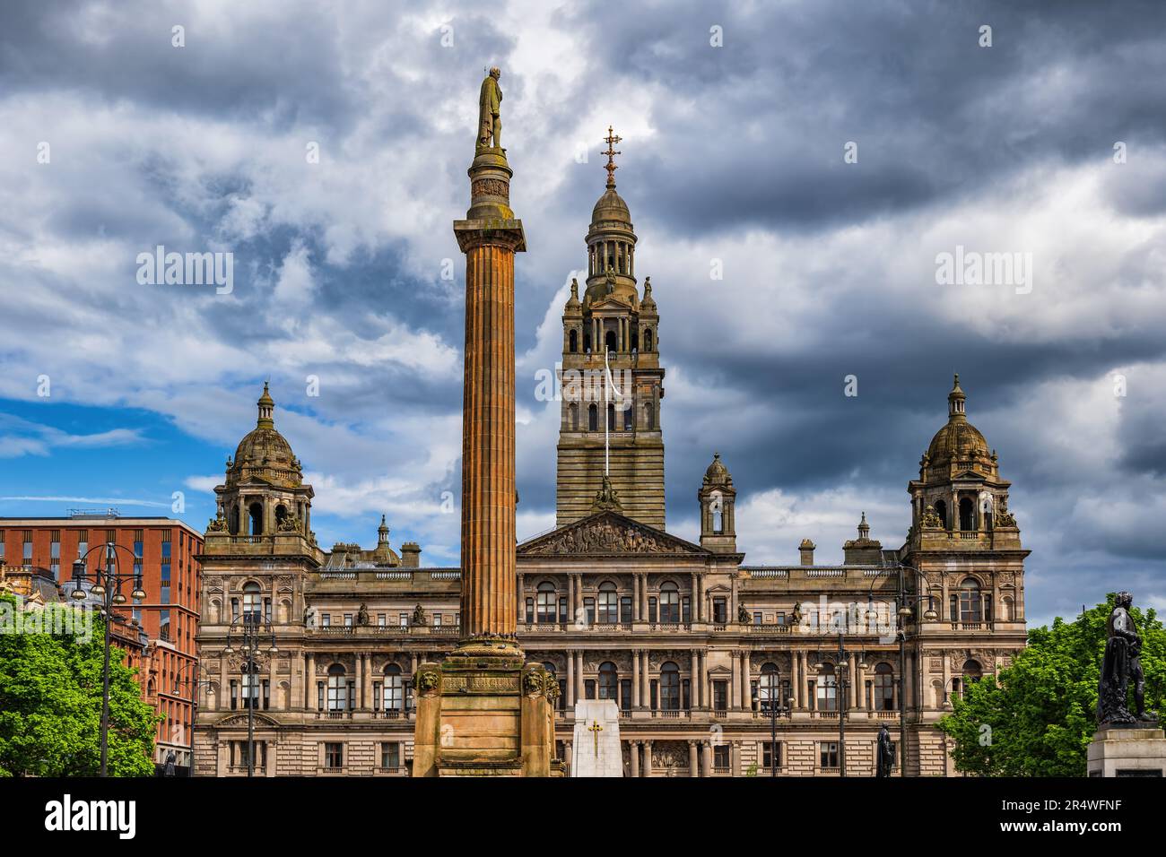 Monument square column george hi-res stock photography and images - Alamy