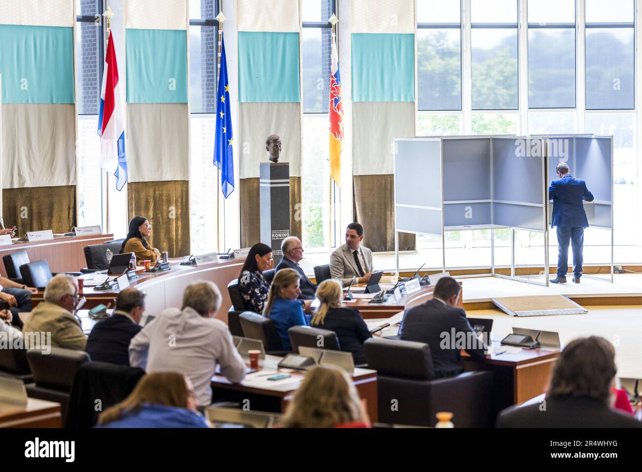MAASTRICHT - Member of Parliament casts a vote for the members of the ...