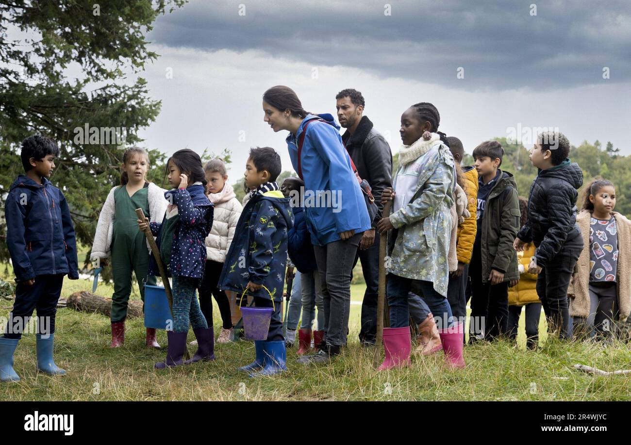 Le Cour des miracles Year : 2022 France Director : Carine May, Hakim ...