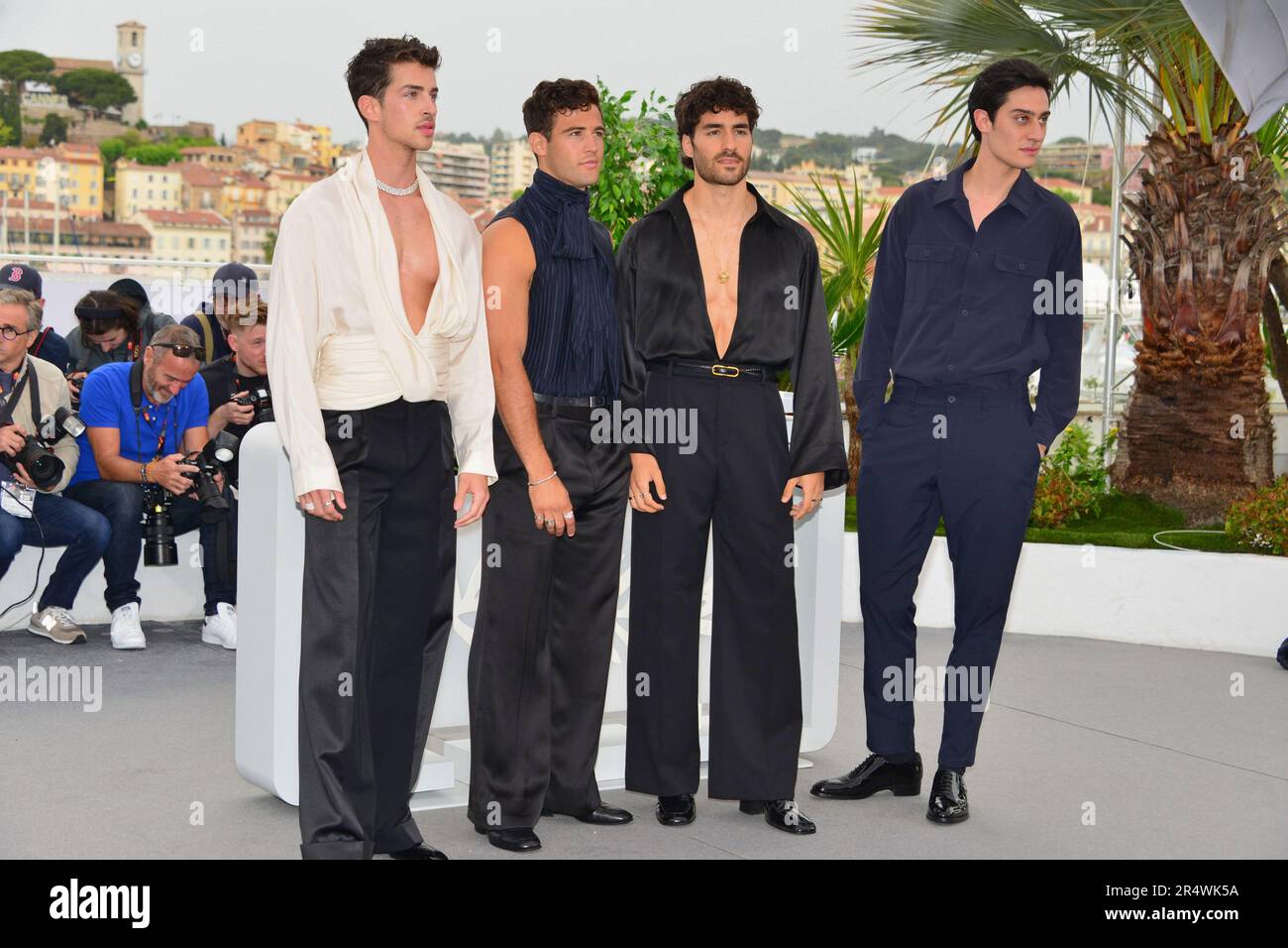 Cast members: Jason Fernández, José Condessa, Manu Ríos, George Steane ...