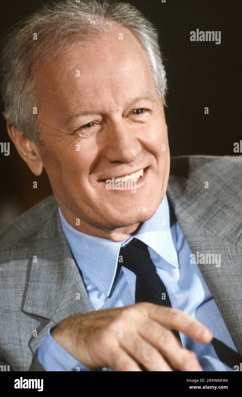 Presenter man hi-res stock photography and images - Alamy