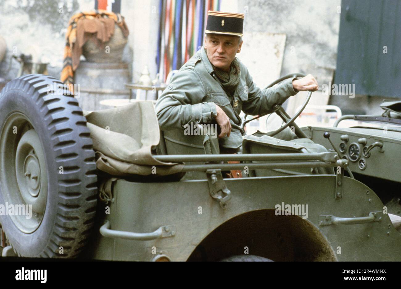 The actor Jacques Perrin on the set of the film "L'honneur d'un ...