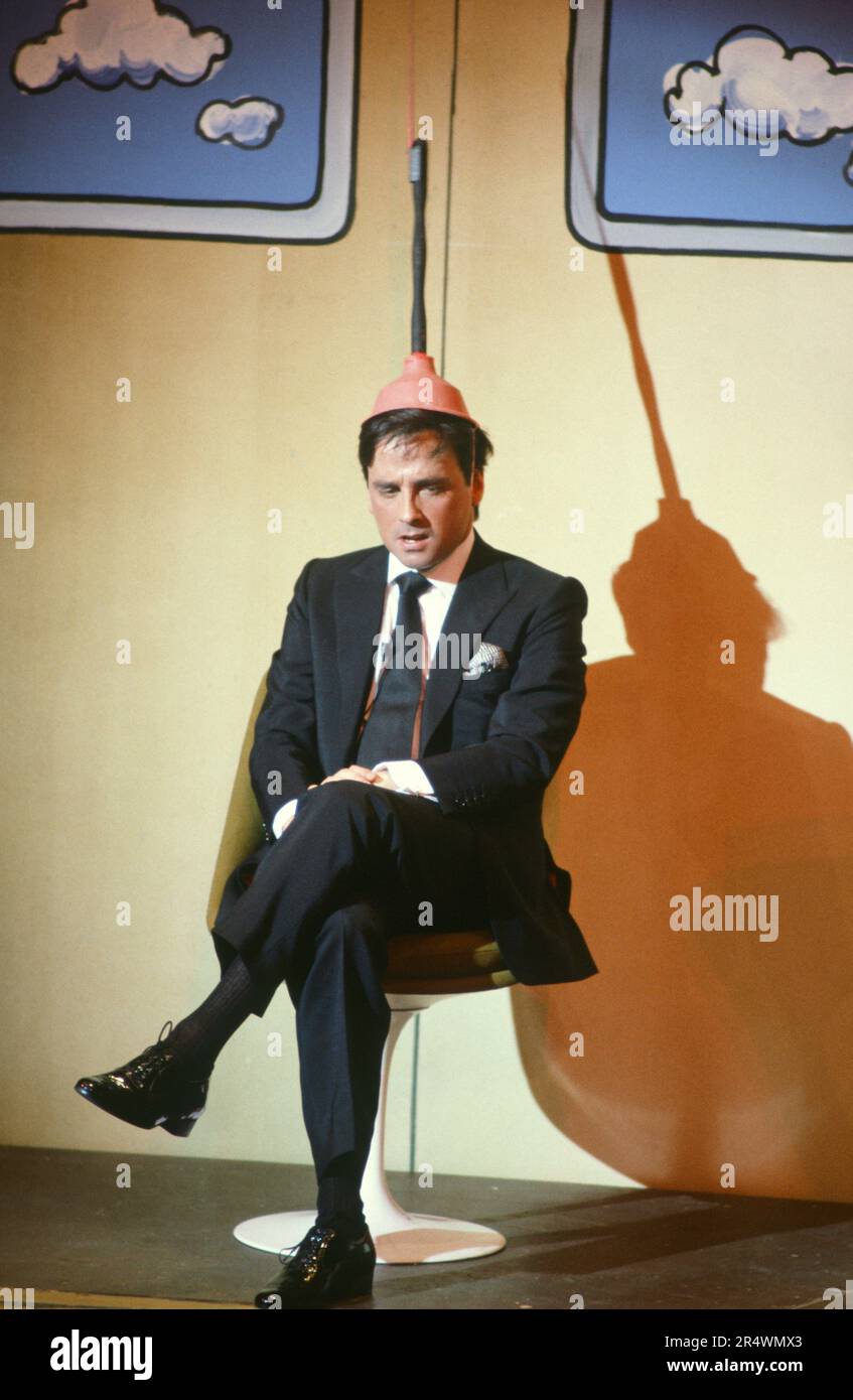 French comedian Thierry Le Luron on the stage of the Théâtre Marigny in ...