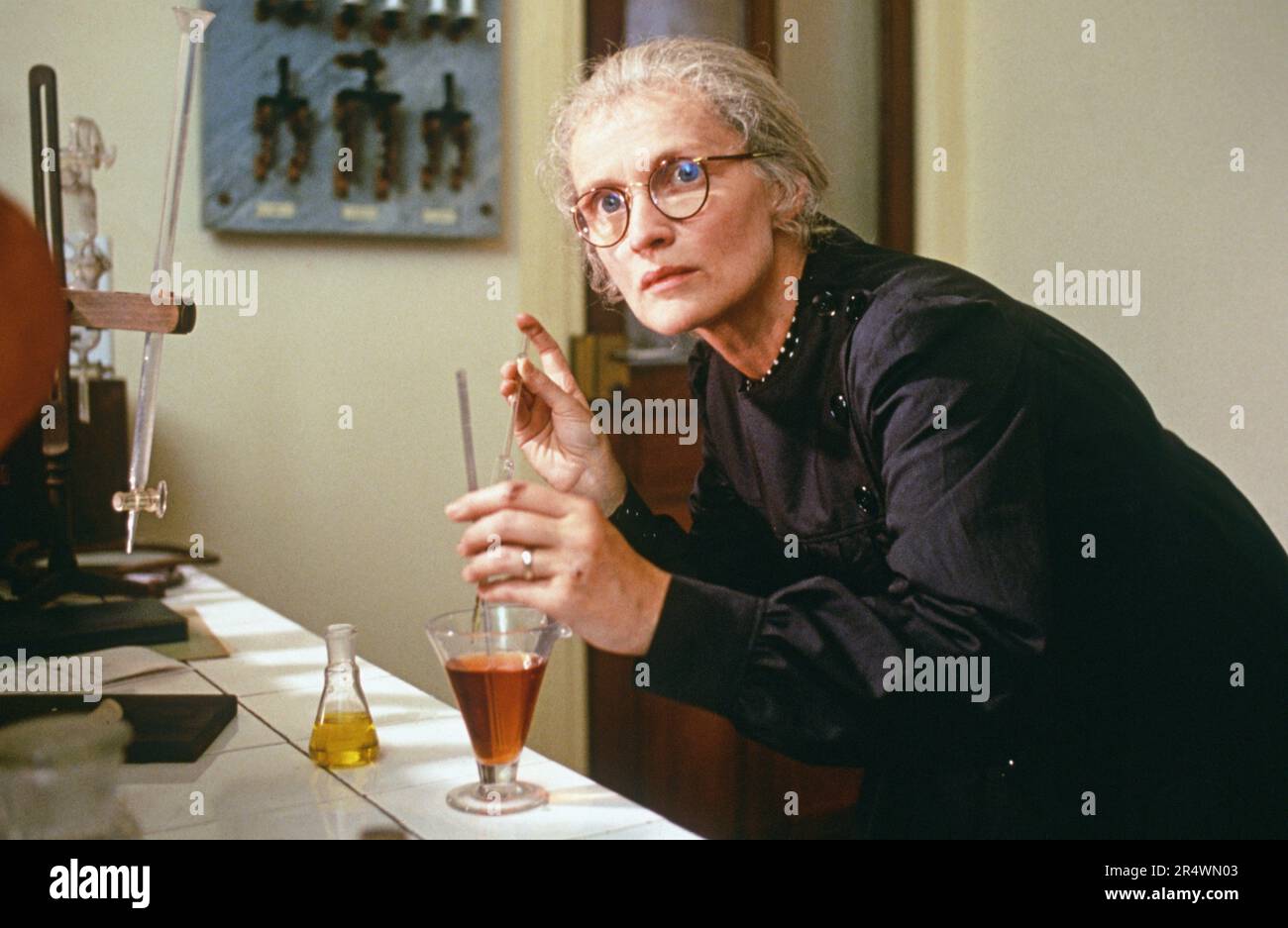 Marie-Christine Barrault on the set of the film 'Marie Curie, une femme ...