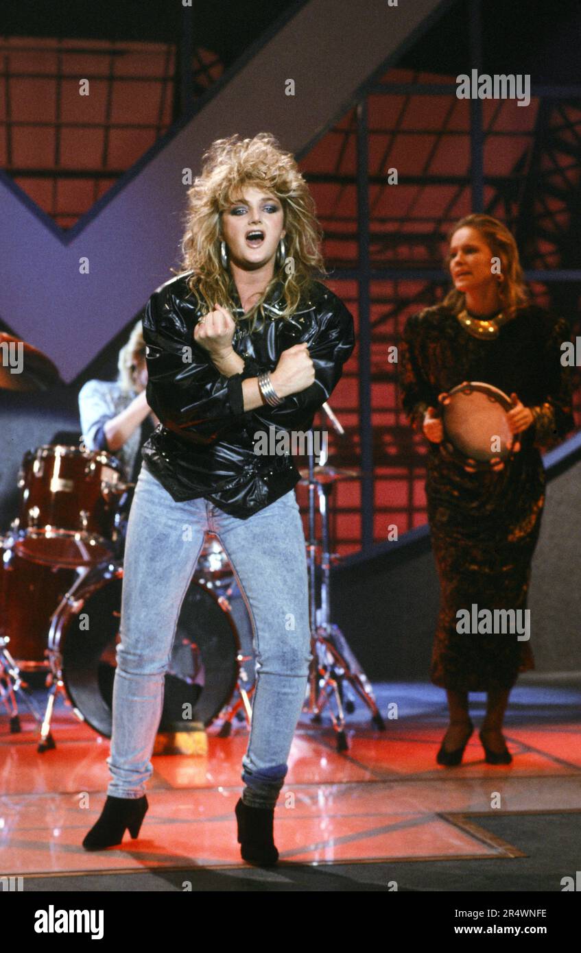 Singer bonnie tyler hi-res stock photography and images - Alamy