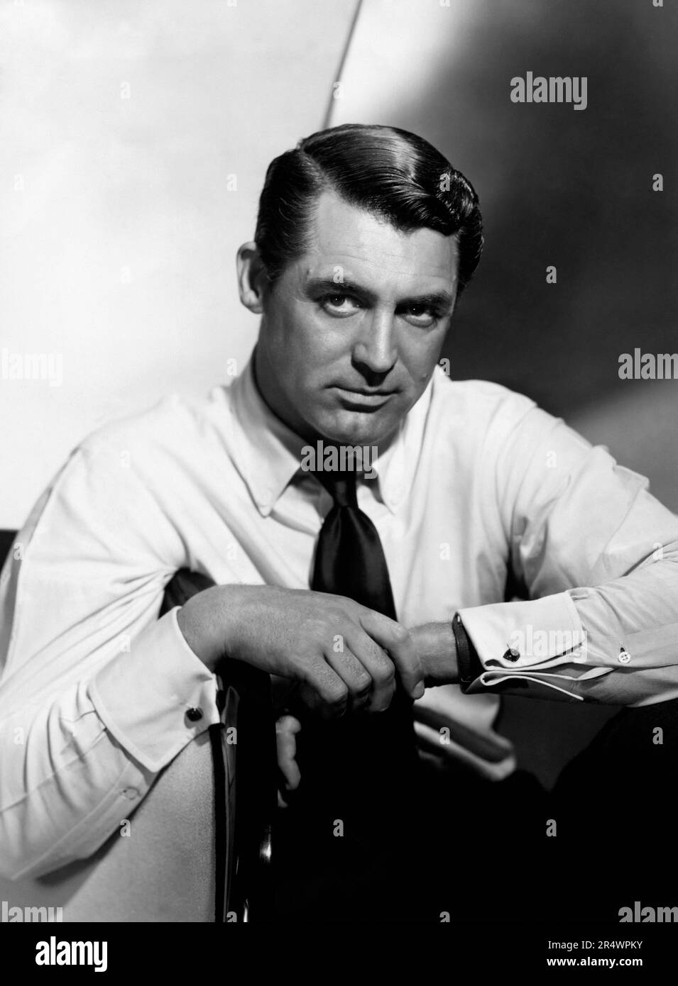 Cary Grant On The Set Of To Catch A Thief To Catch A Thief Usa 1955 Director Alfred