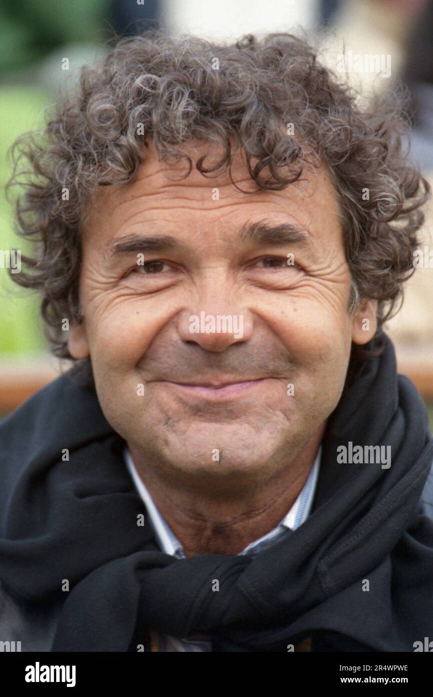 Portrait of French singer Pierre Perret in 1989 Stock Photo - Alamy