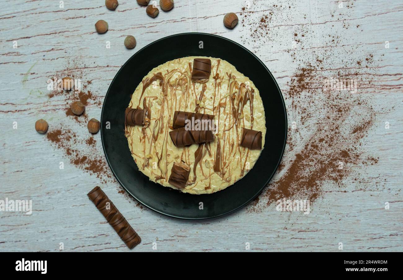 Cheesecake slice melted chocolate hi-res stock photography and images ...