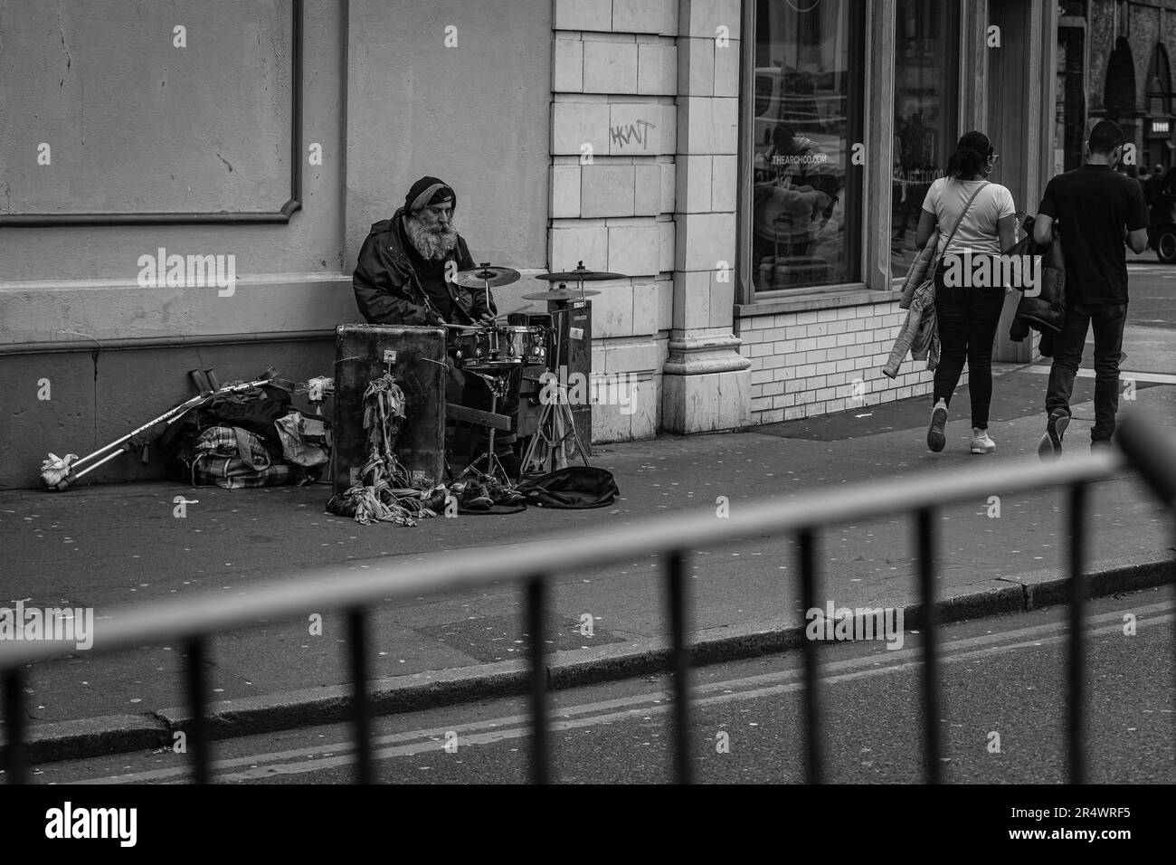Homeless london Black and White Stock Photos & Images - Alamy