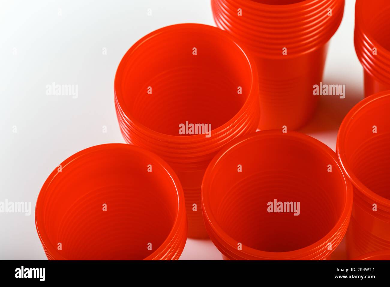 red disposable plastic glasses Stock Photo - Alamy
