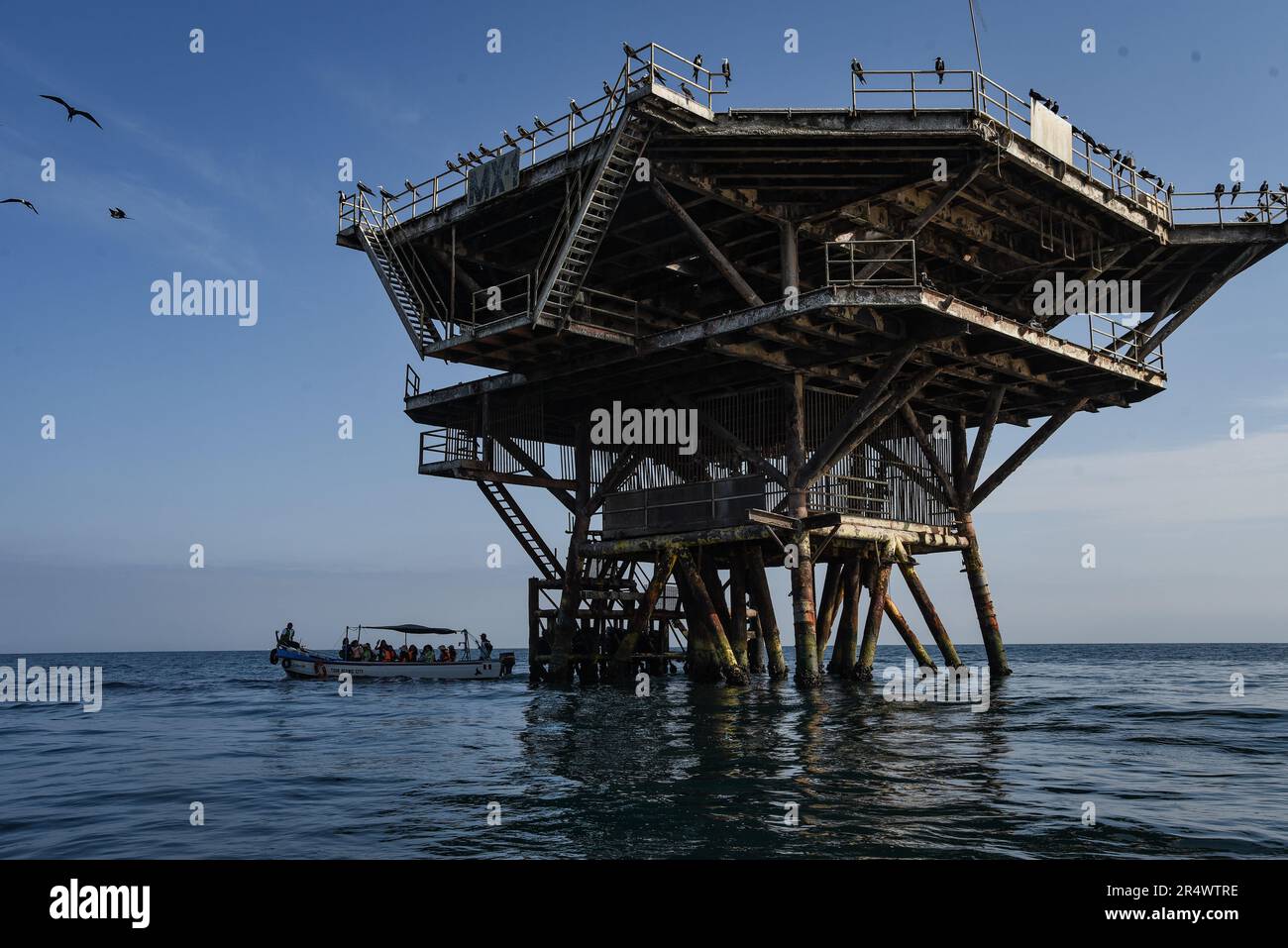 Plateforme marine hi-res stock photography and images - Alamy