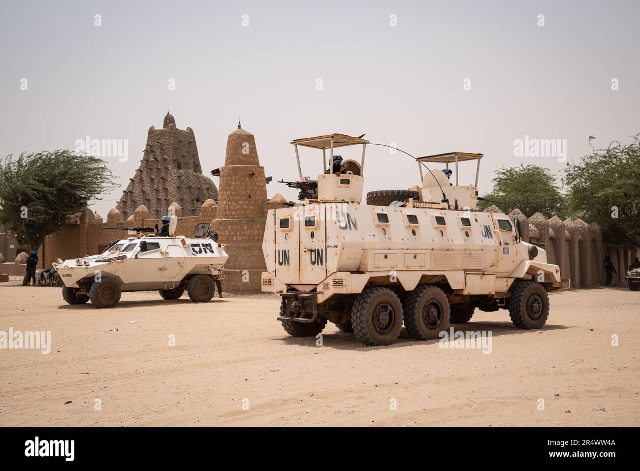 Monument maintien de la paix hi-res stock photography and images - Alamy