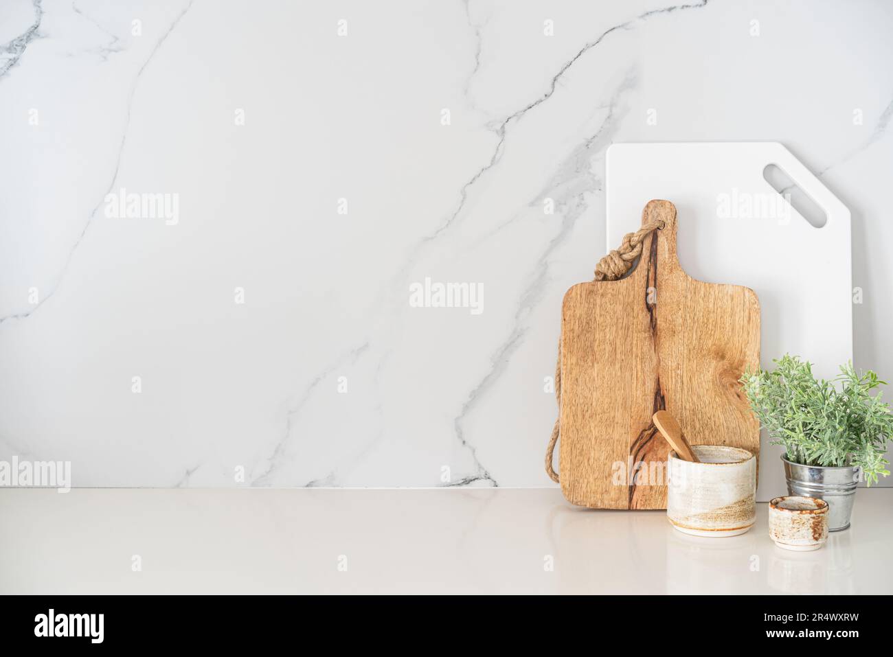 Kitchen utensils background Stock Photo - Alamy