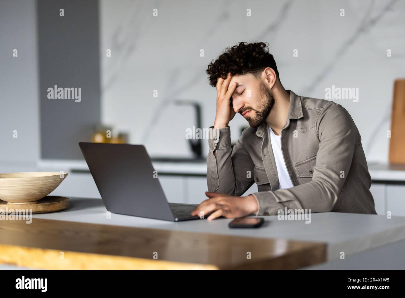 Man stuck in computer screen hi-res stock photography and images - Alamy