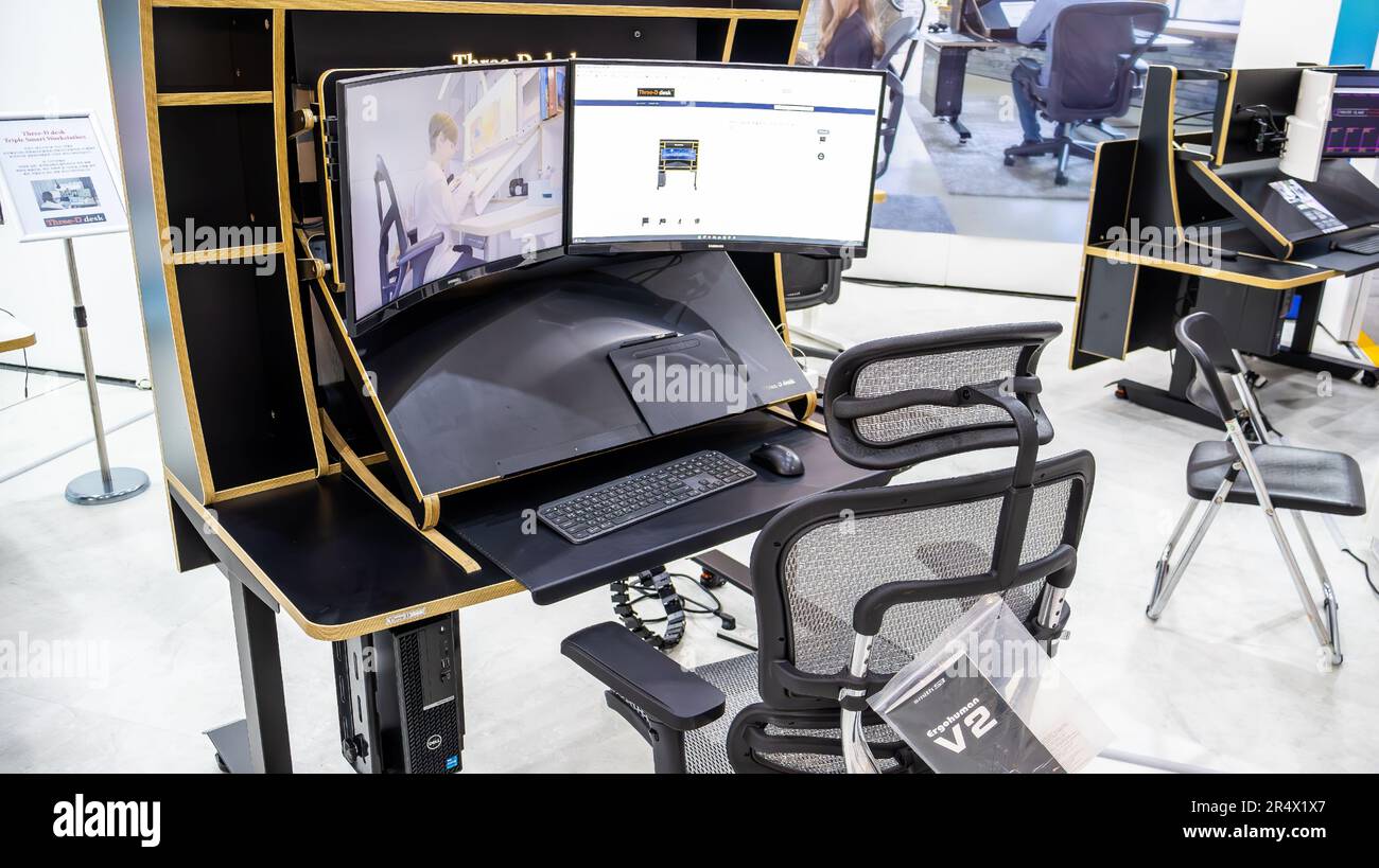 Study desk models hi-res stock photography and images - Alamy