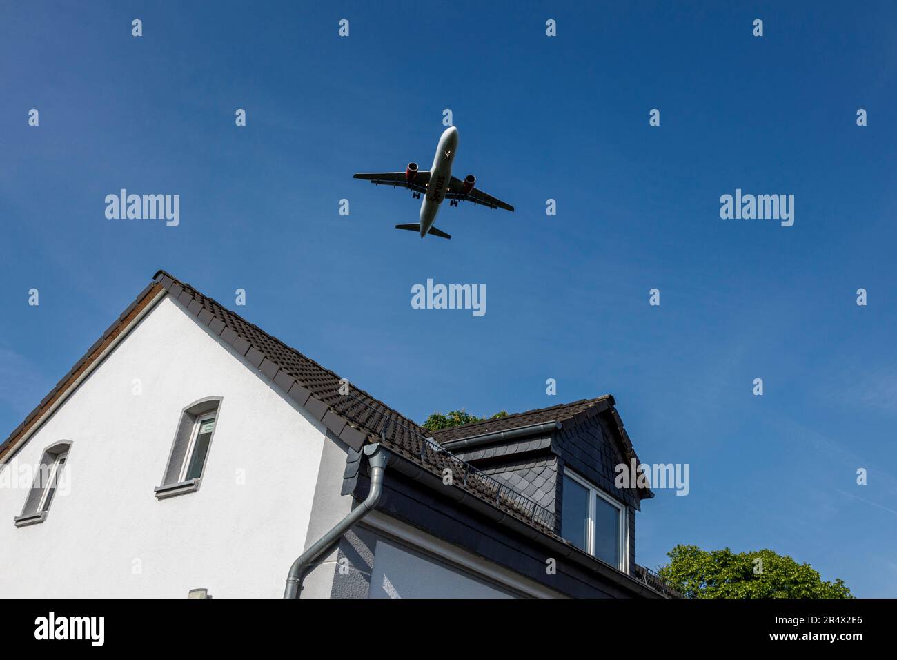 Passagierfluge hi-res stock photography and images - Alamy