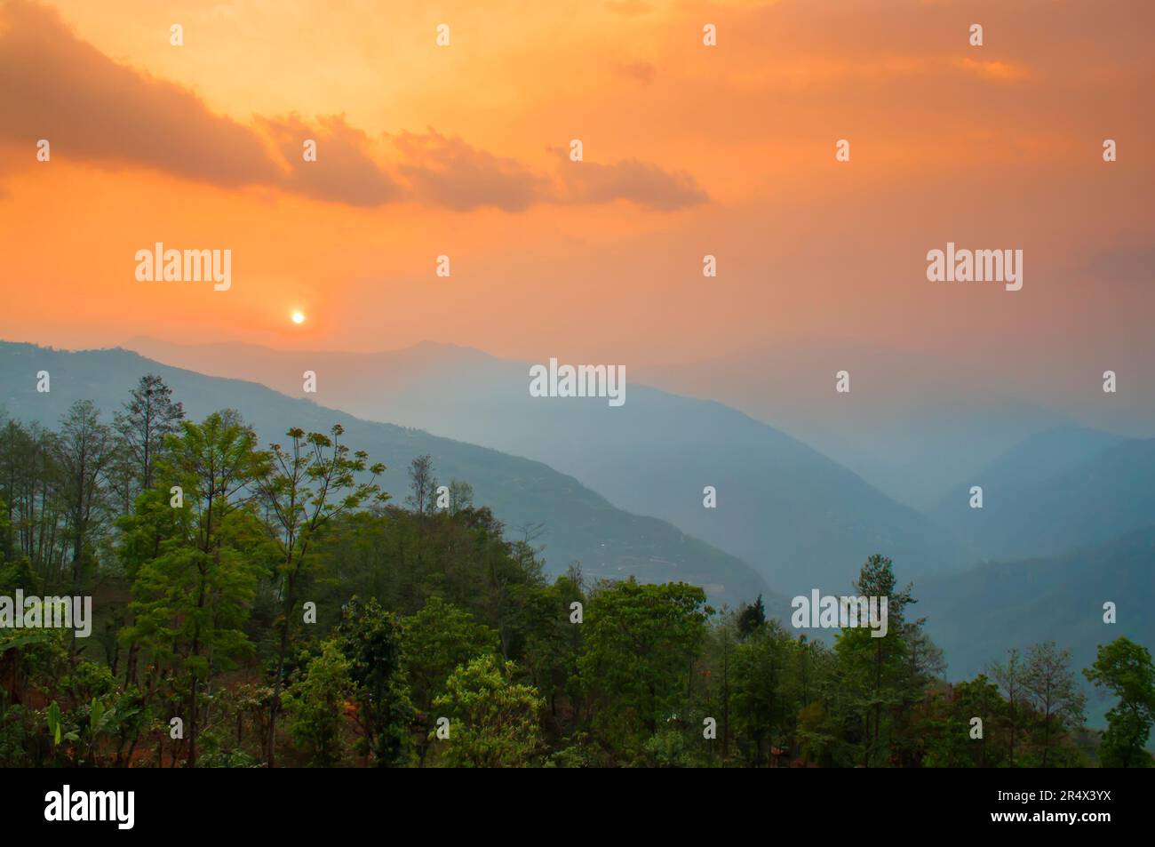 Beautiful sunrise in mountains of Himalayas, Hee Barmiok village of ...