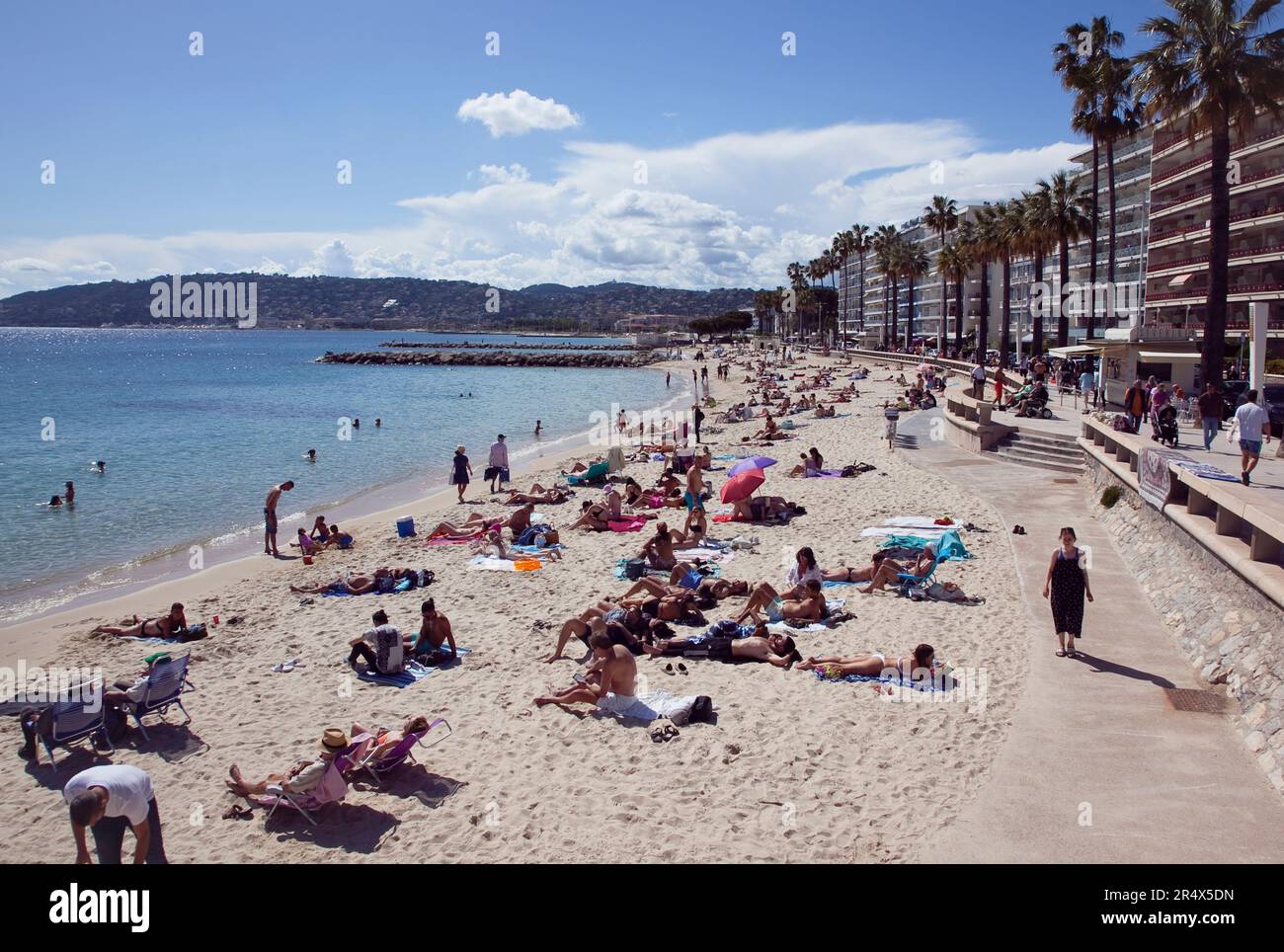 Provence beach hi-res stock photography and images - Alamy