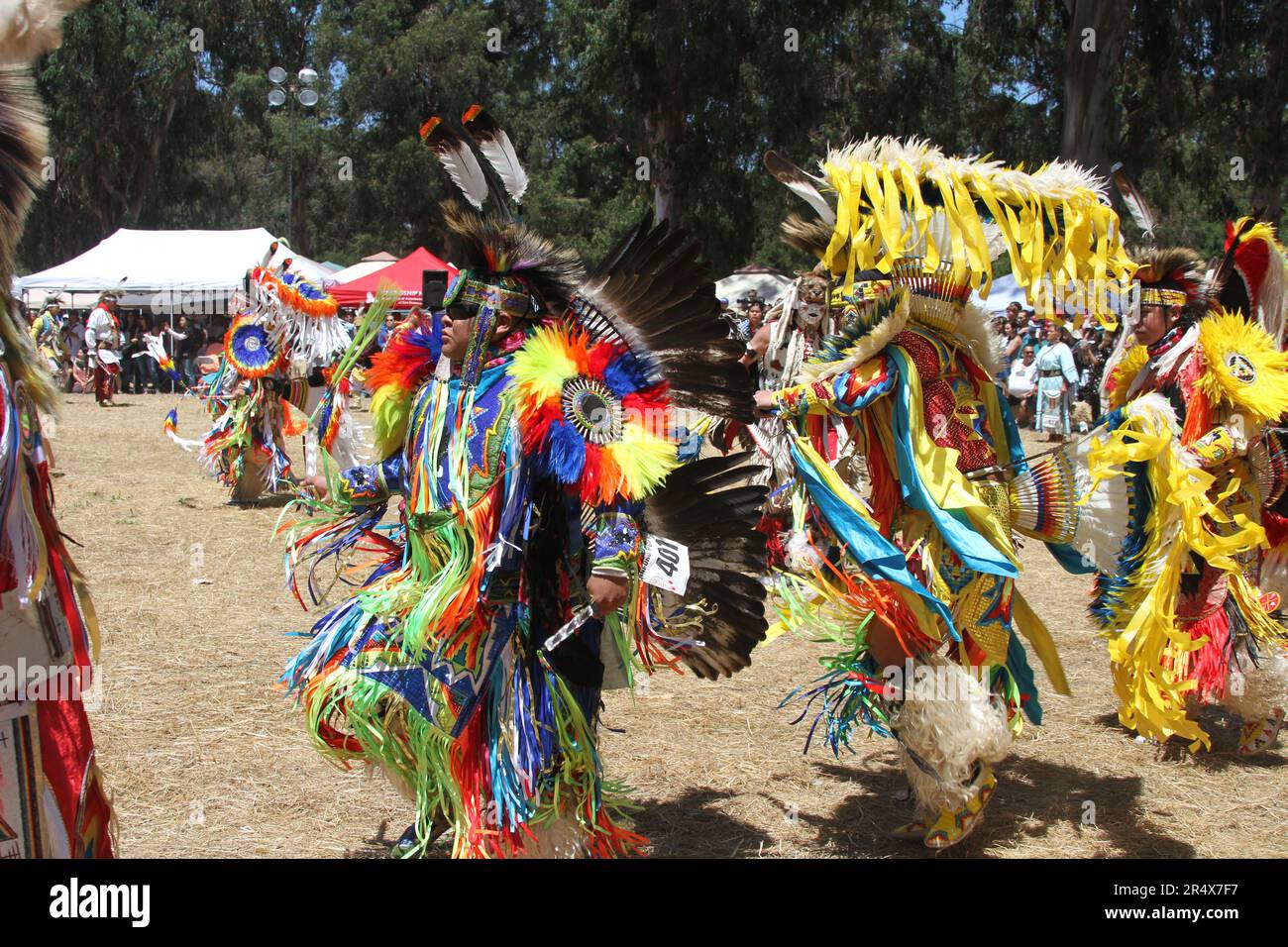 Native american gourd dance hi-res stock photography and images - Alamy