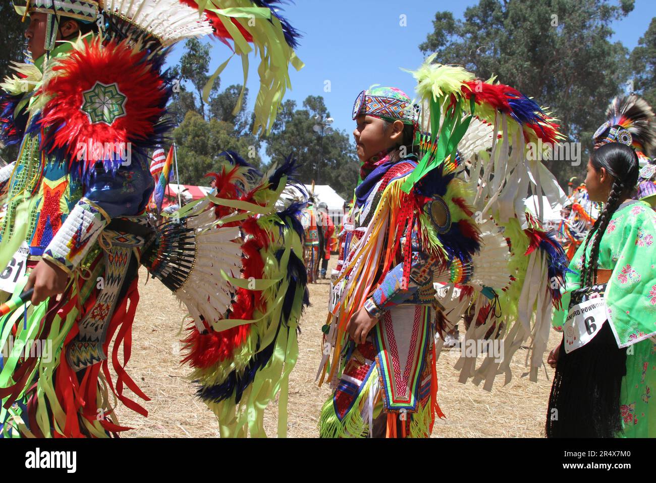 Native american gourd dance hi-res stock photography and images - Alamy