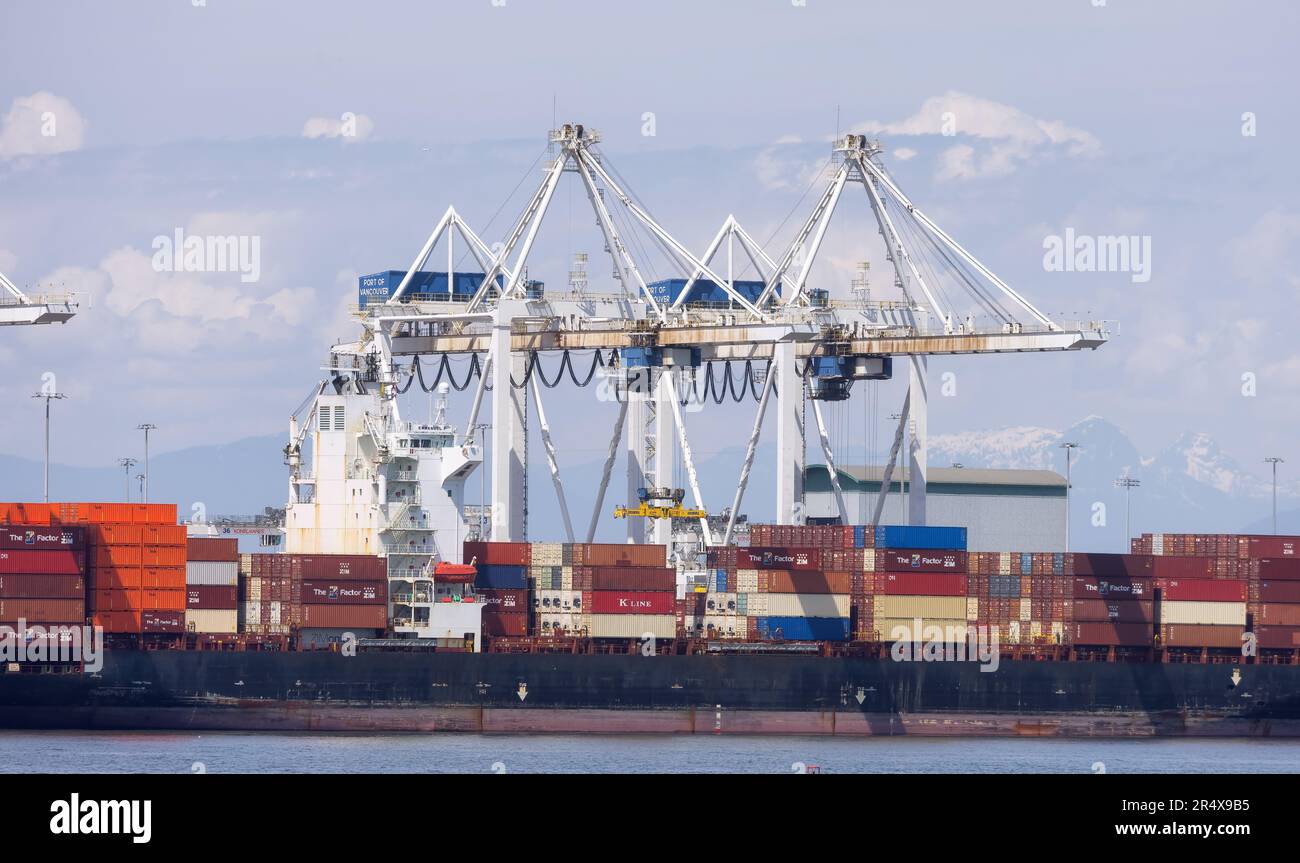 Container Ship at the Port being loaded for shipment Stock Photo - Alamy