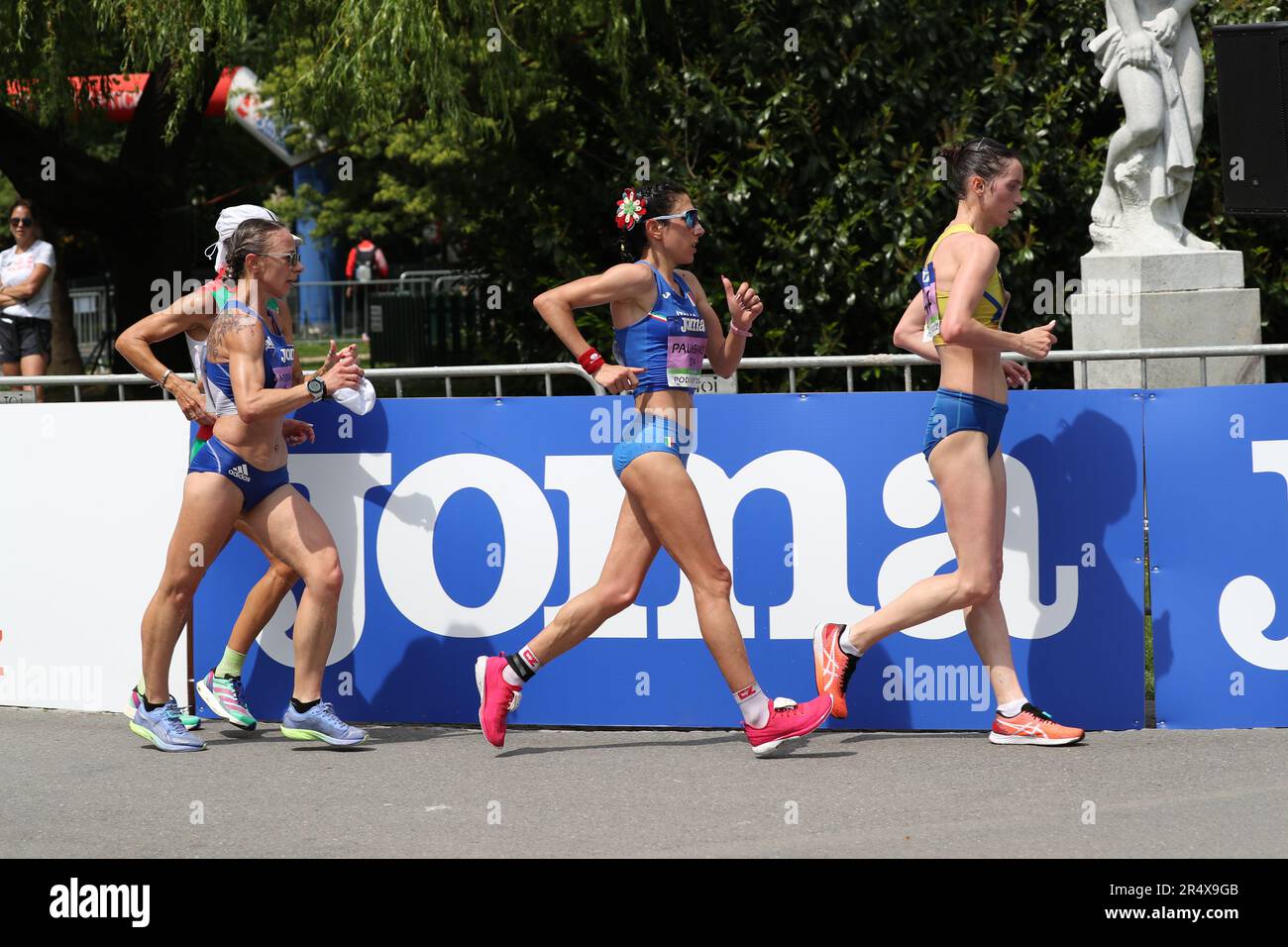 The leading group of four towards the end of the 20km Women at the ...